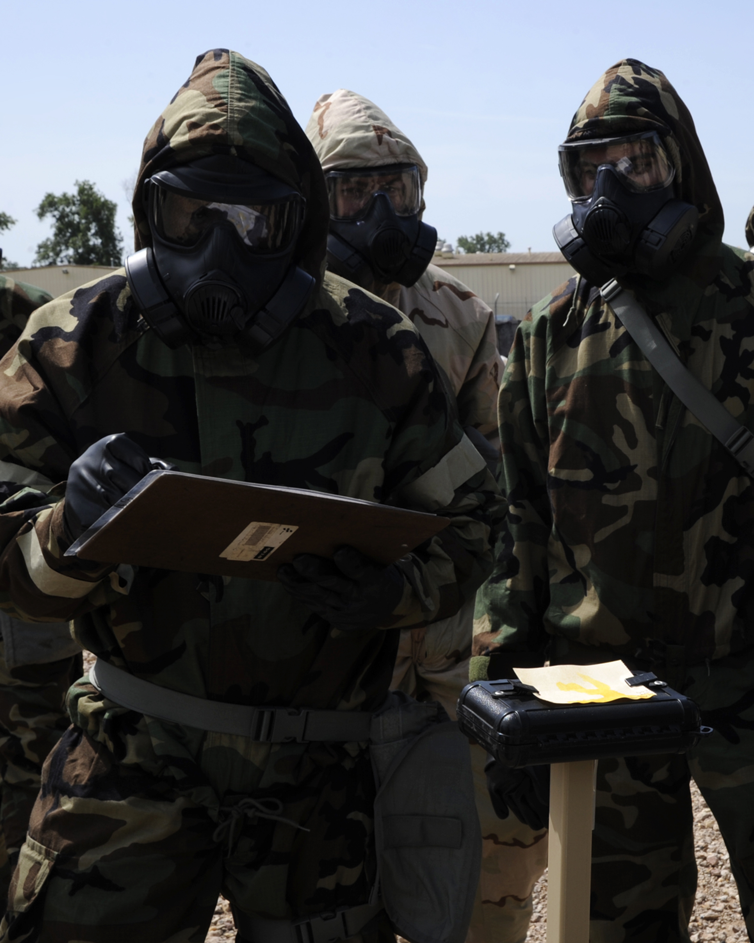 Airmen sharpen CBRN knowledge through survival skills class > Barksdale ...