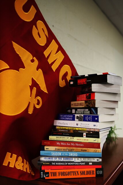 H&HS empowers Marines through Commander's Reading Program > United ...