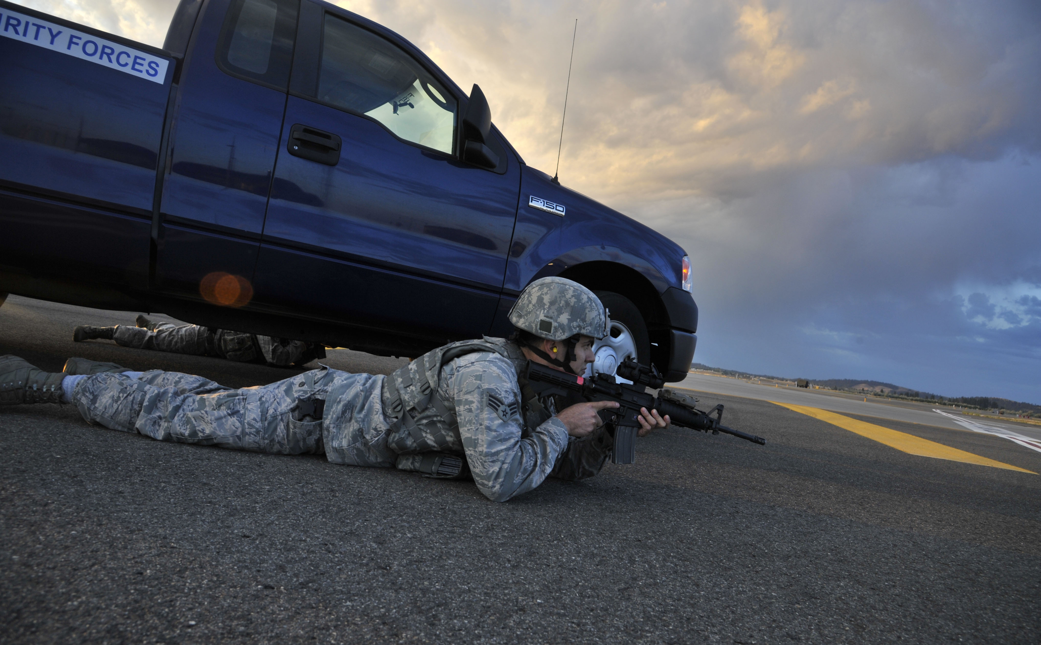 Seven aircraft launch during base exercise > Fairchild Air Force Base ...