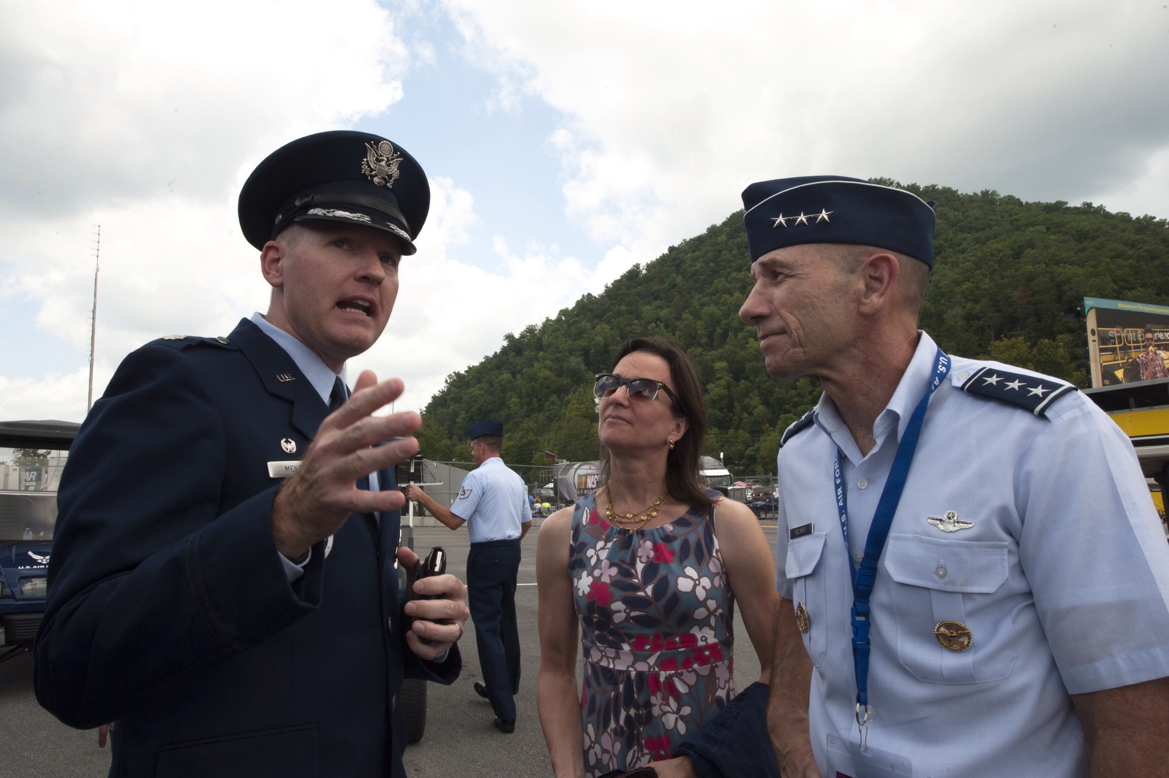Lt. Gen. Holmes swears in future Airmen at NASCAR race > Moody Air ...