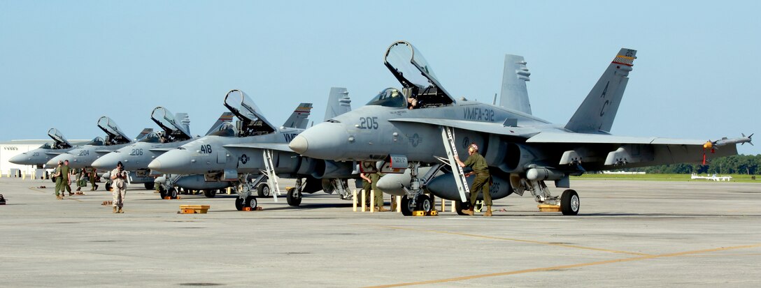 VMFA-312 Hornets soar with Eagles and Falcons