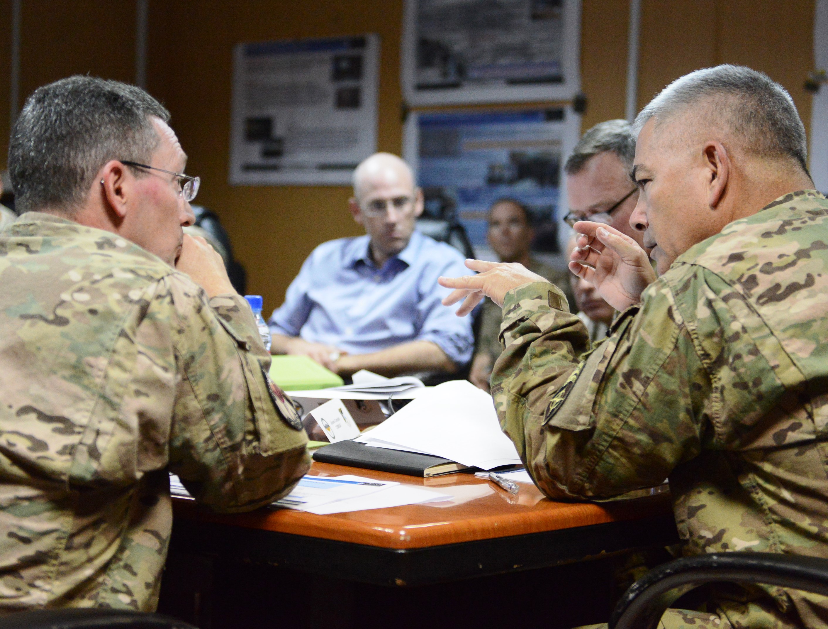 New ISAF commander visits Afghan Airmen and air advisors > U.S. Air ...