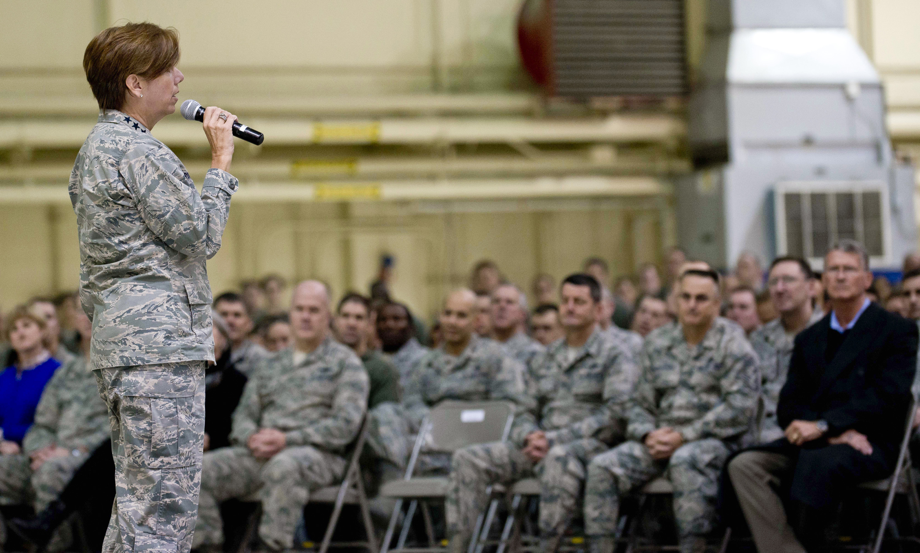 PACAF commander visits JBER Airmen, families > Joint Base Elmendorf ...