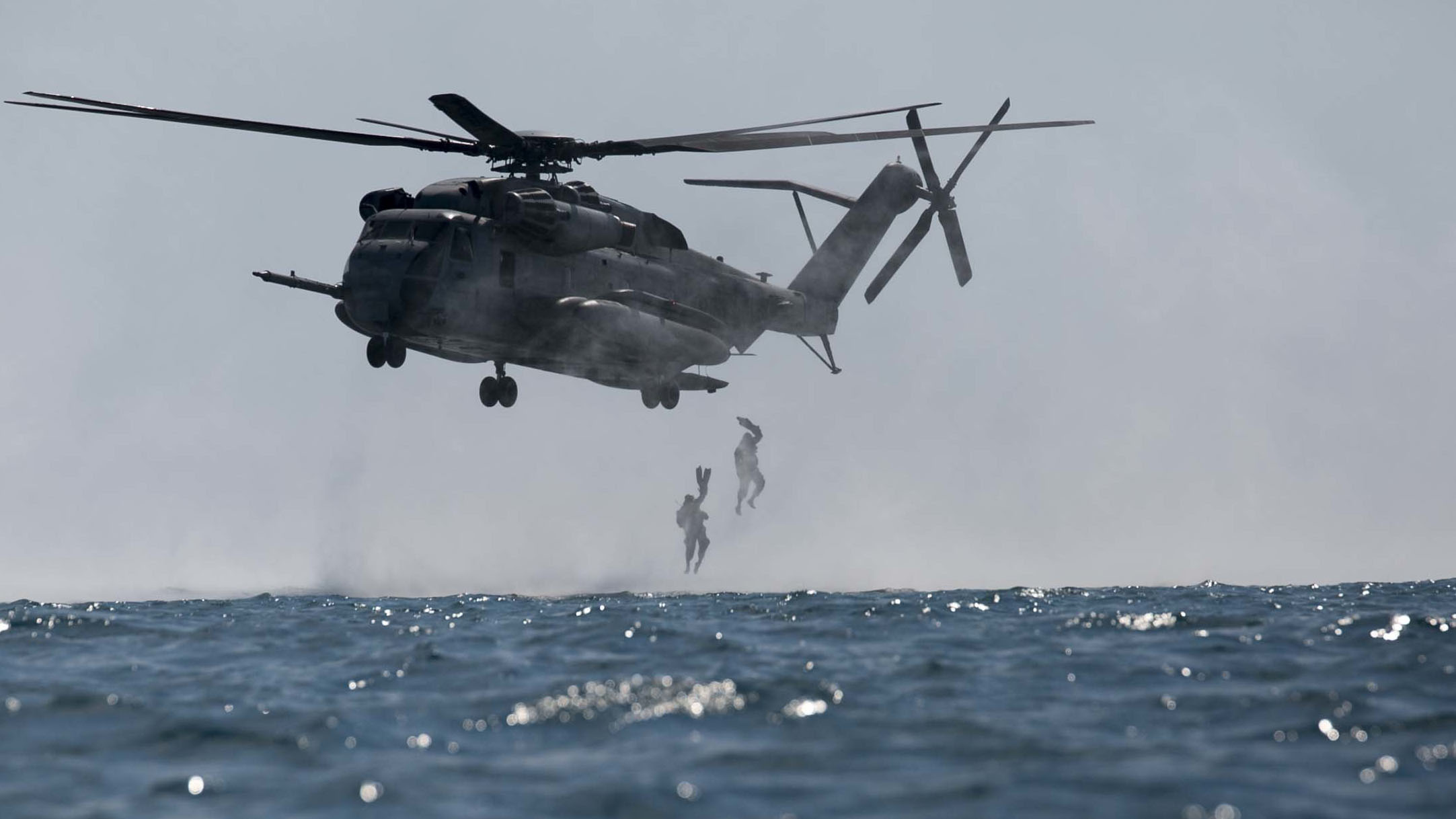 Marines Dive Into Amphibious Skills