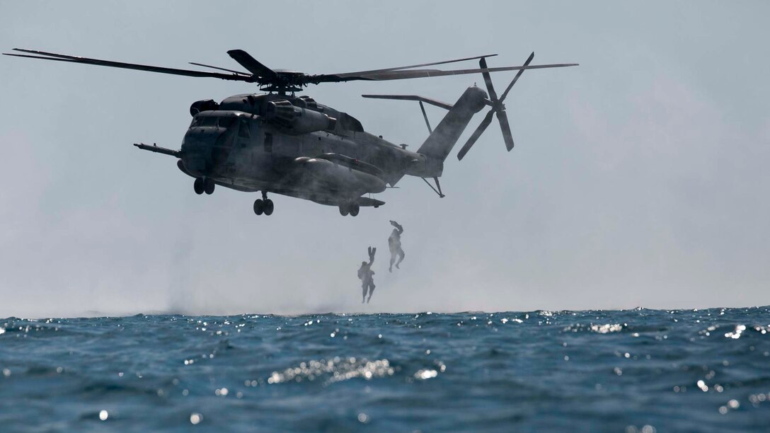 Marines Dive Into Amphibious Skills
