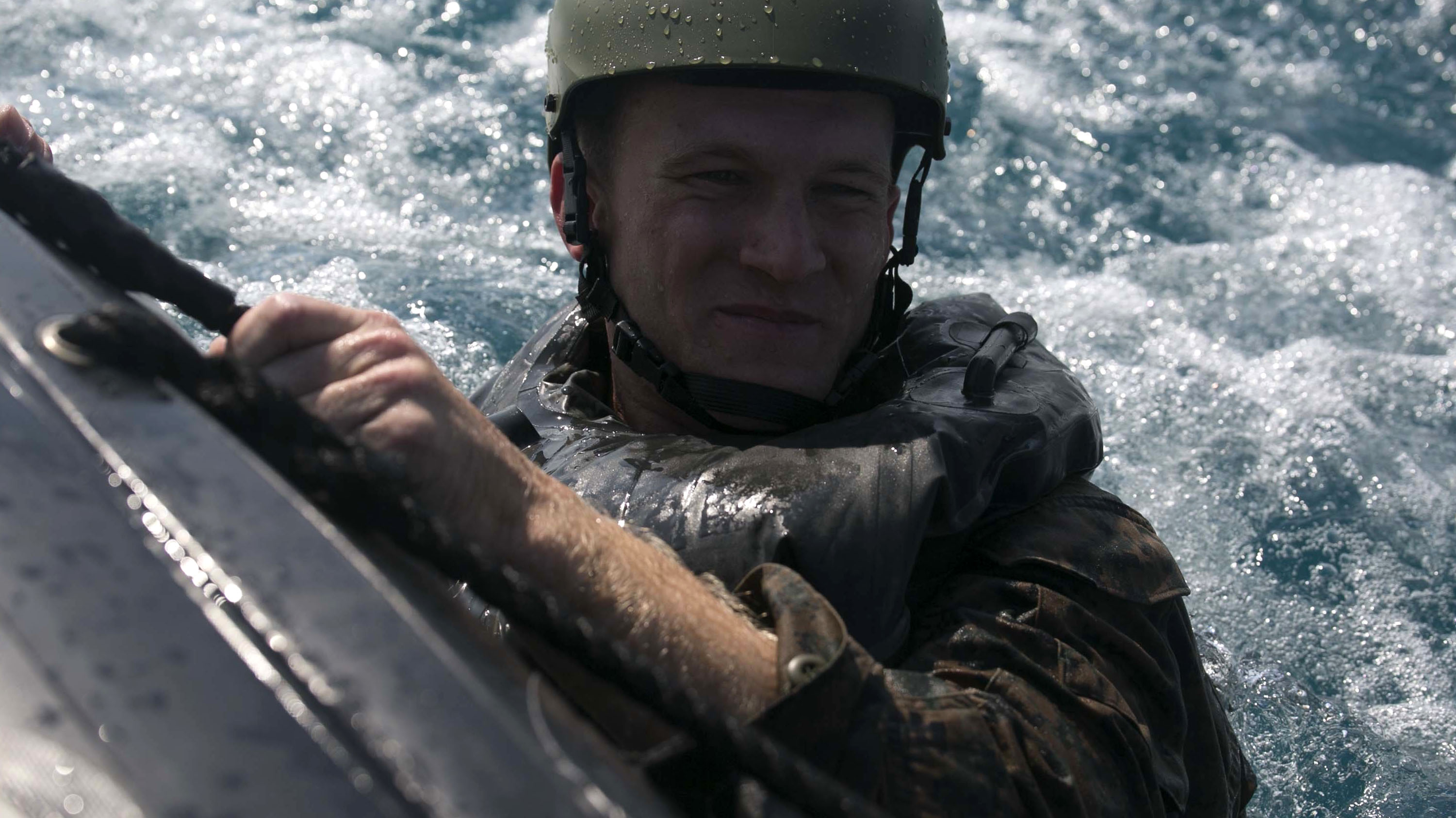 Marines Dive Into Amphibious Skills