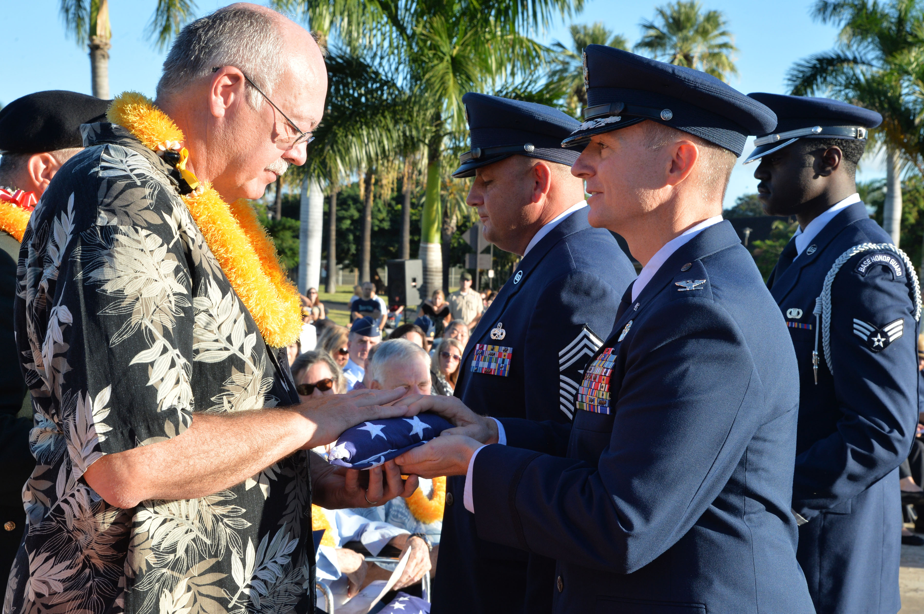Hickam Ceremony honors Dec. 7 attack heroes > Pacific Air Forces ...