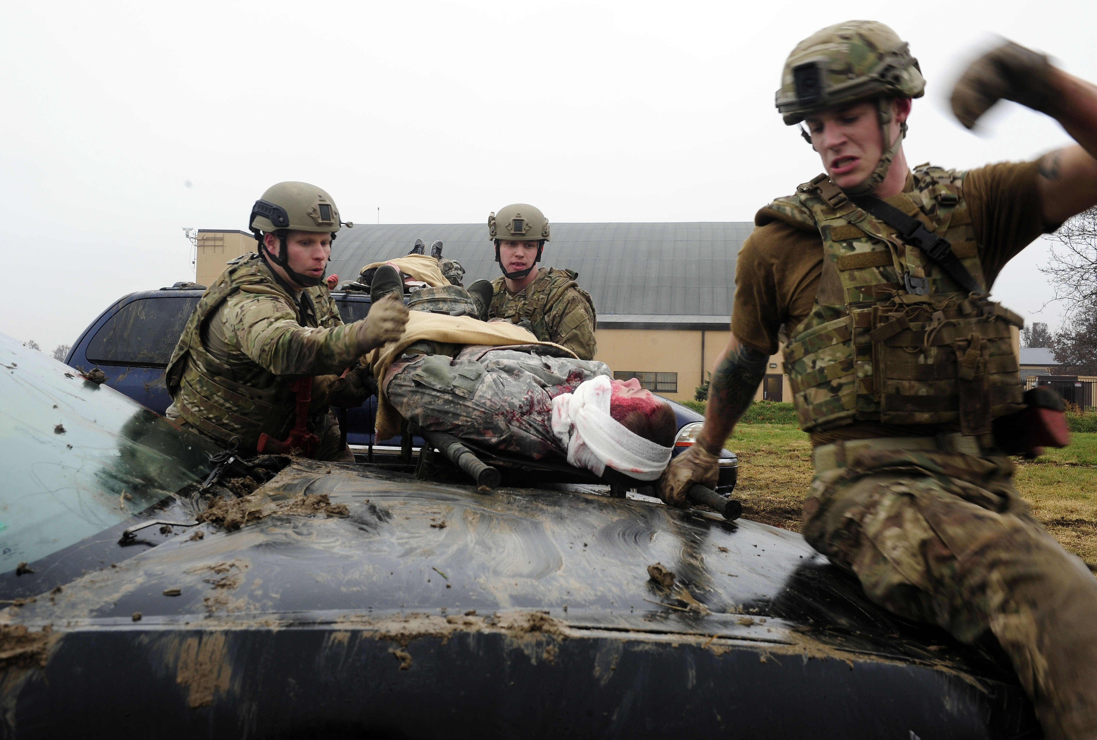 Active Duty and reserve EOD Airmen learn lifesaving skills > Air ...