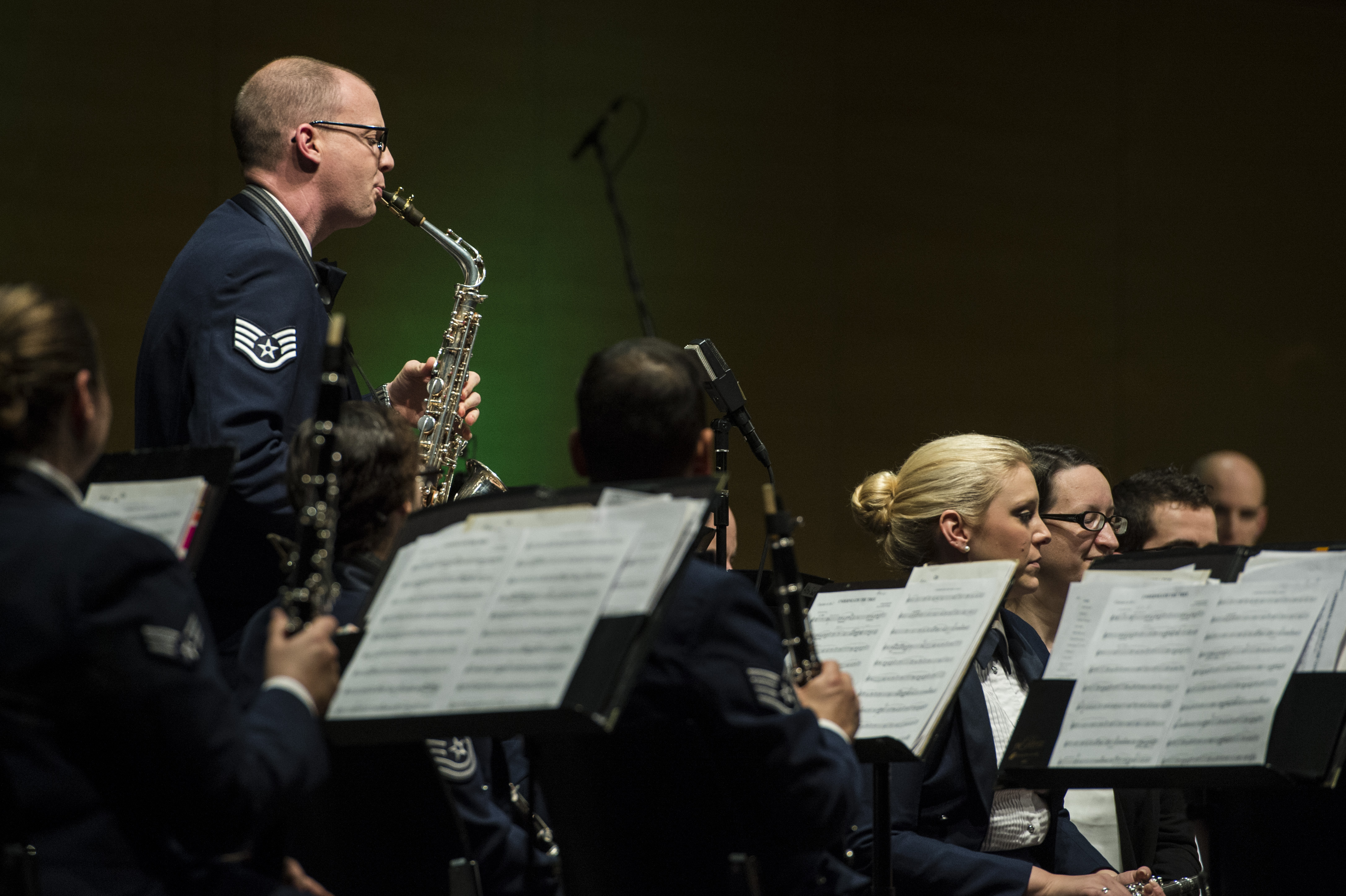 USAFE Band brings holiday cheer > Spangdahlem Air Base > Article Display