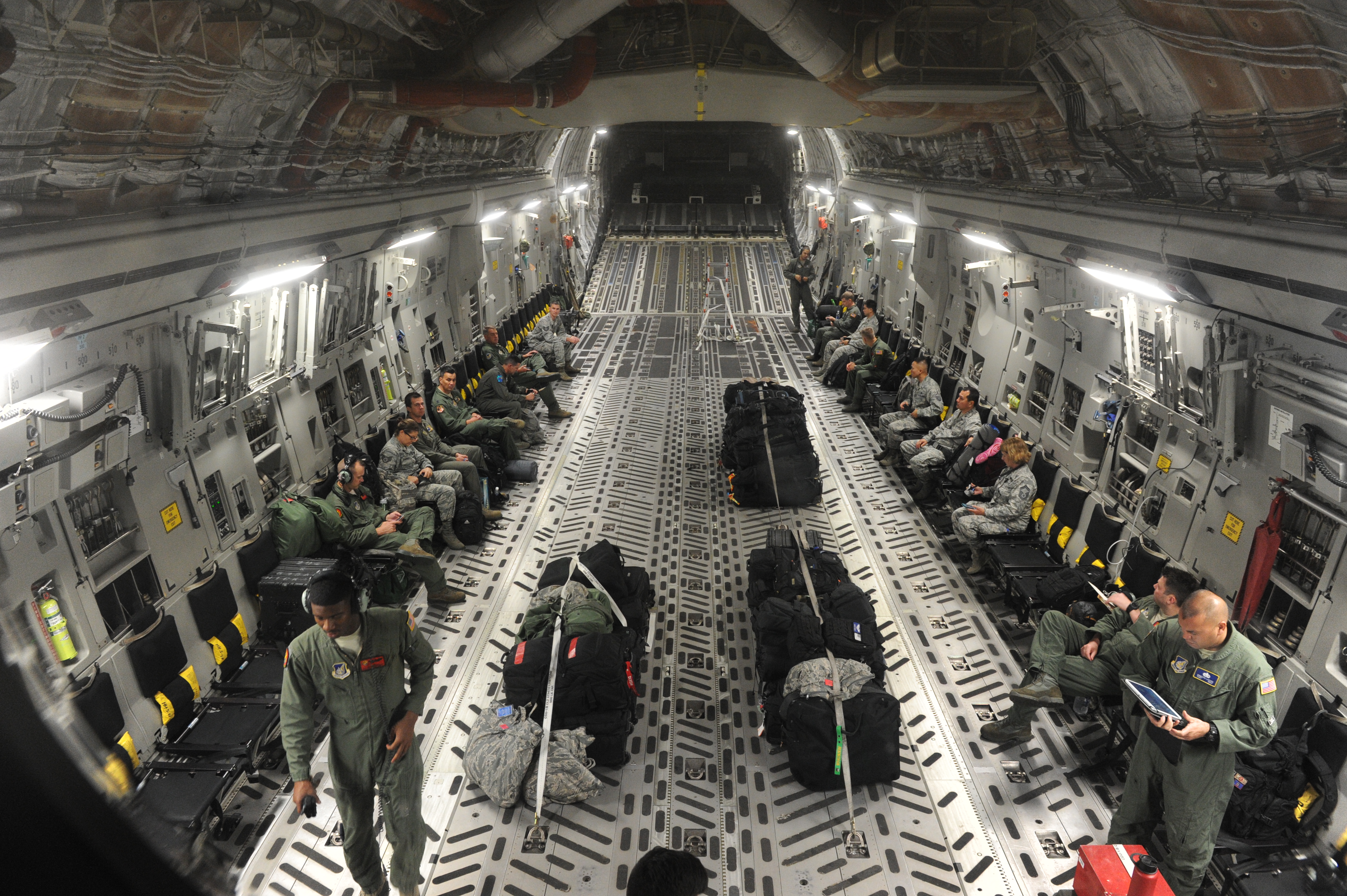 C-17 aircrew and JACCE demonstrate PACAF's ability to rapidly deploy ...