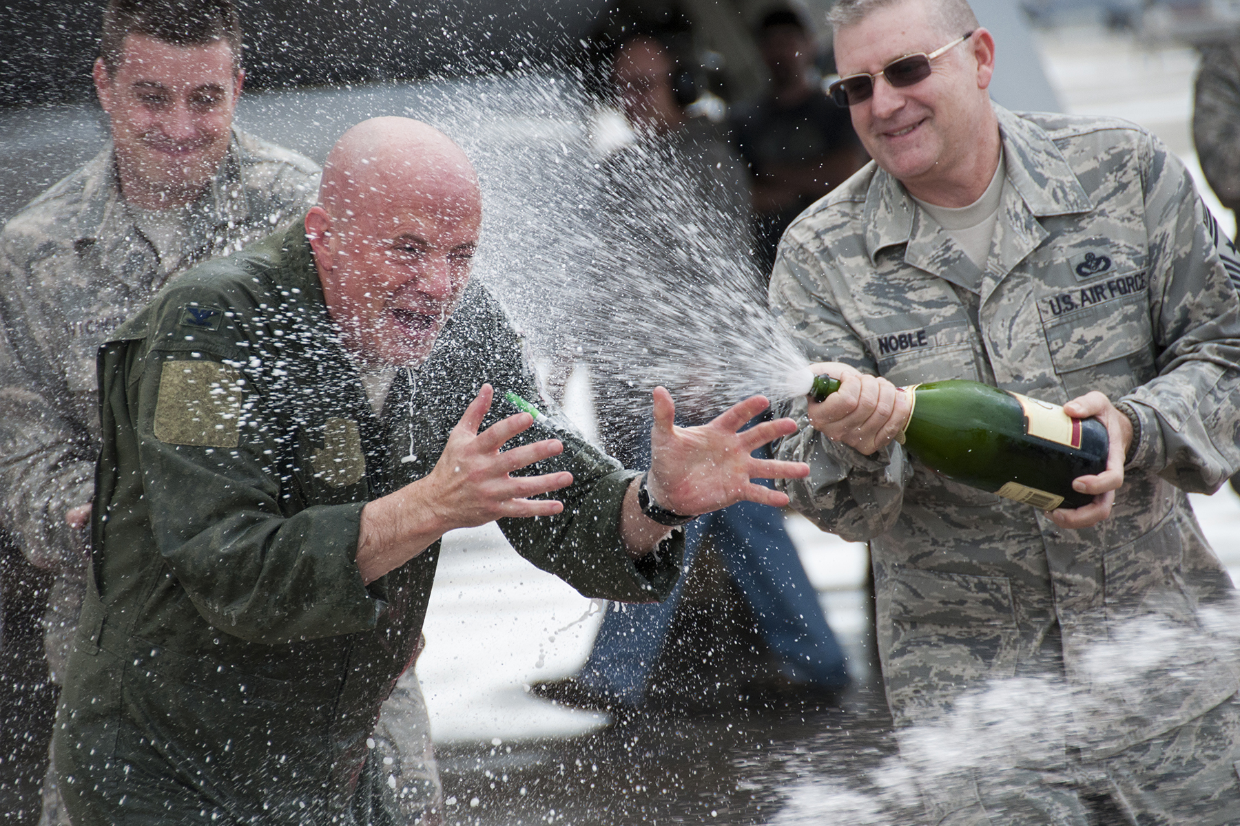 Col. Jonathan Ellis takes his last flight > 307th Bomb Wing > Article ...