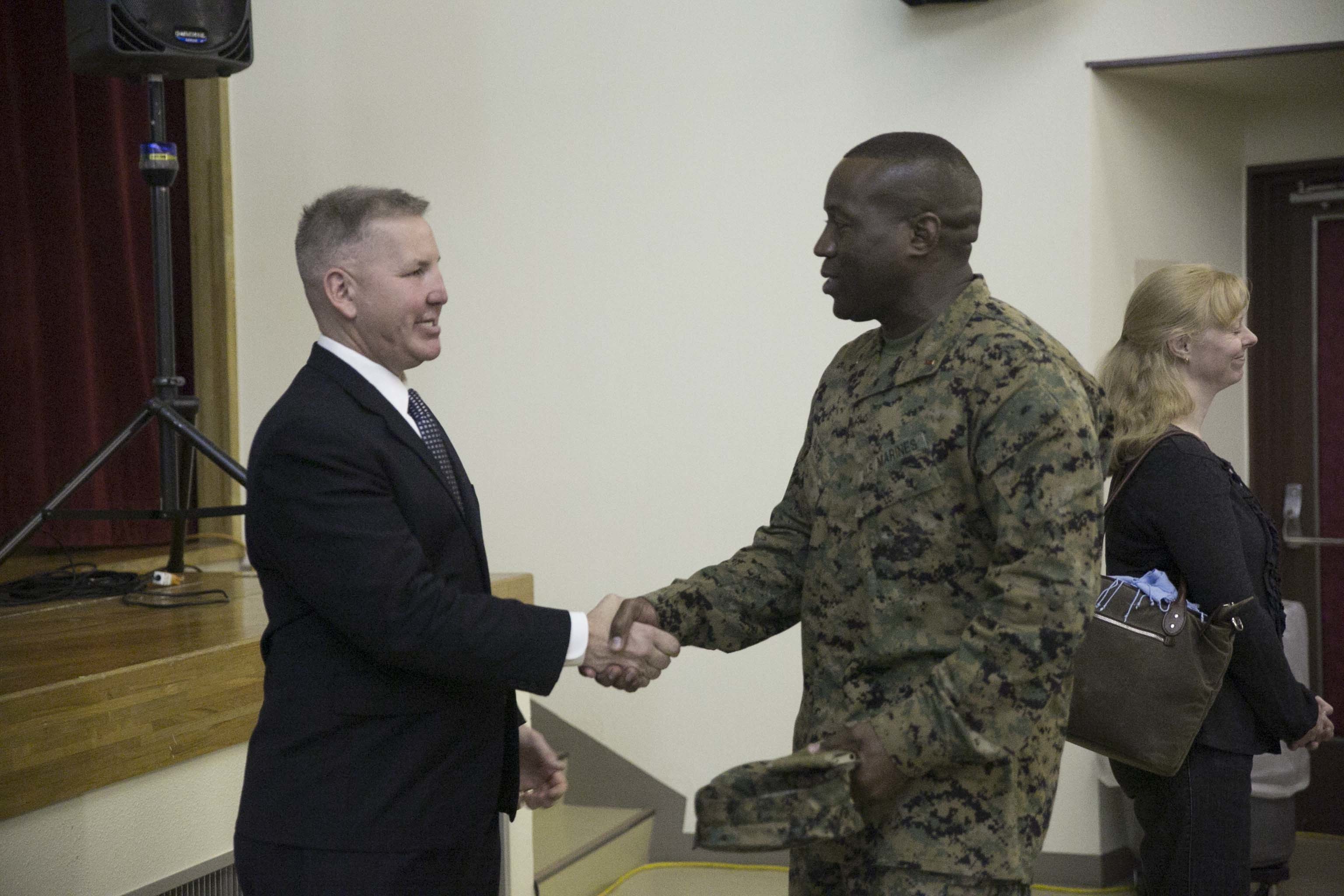 Combat veteran shares recovery success story with Okinawa Marines