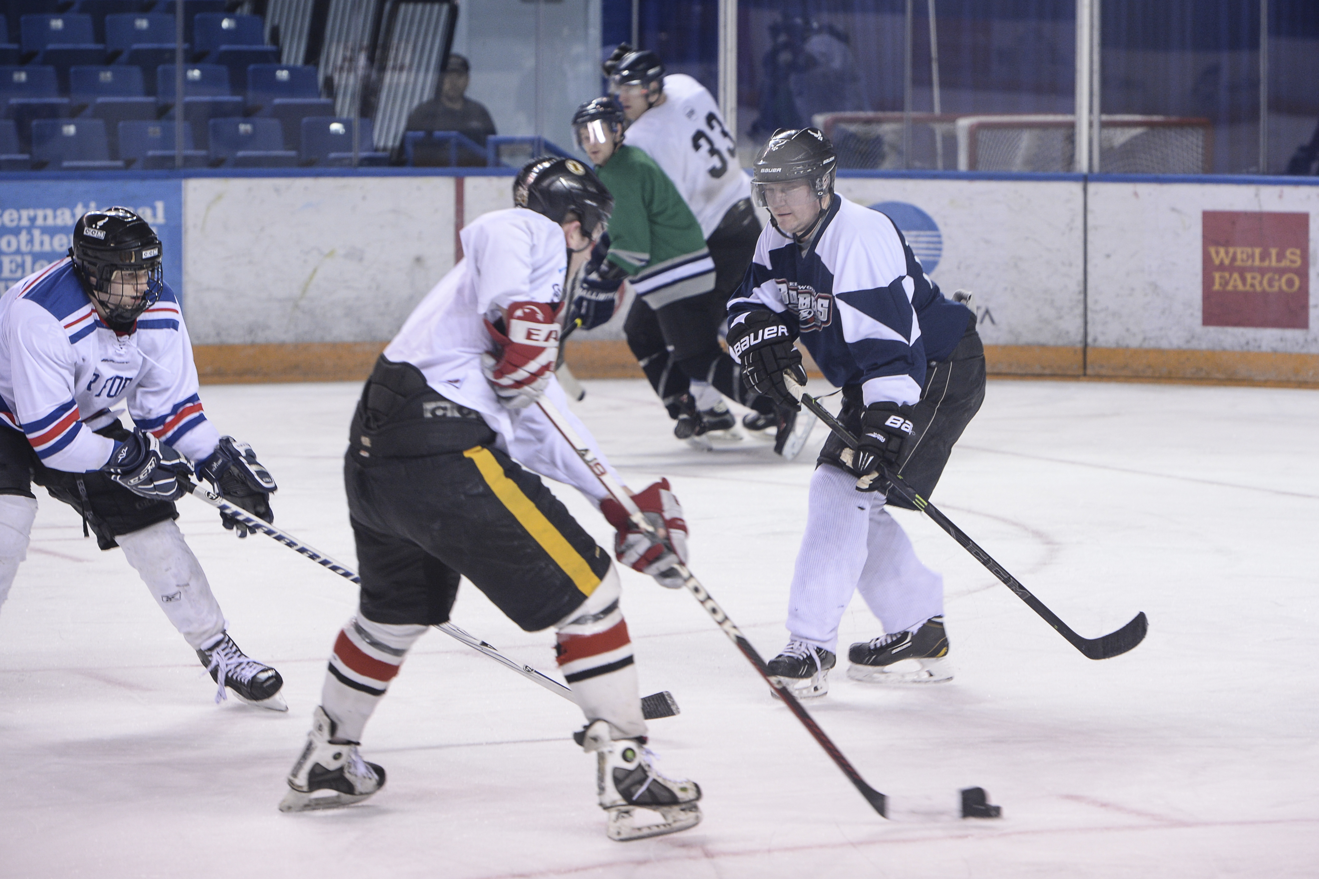 Hometown hockey rivals play together for Eielson team