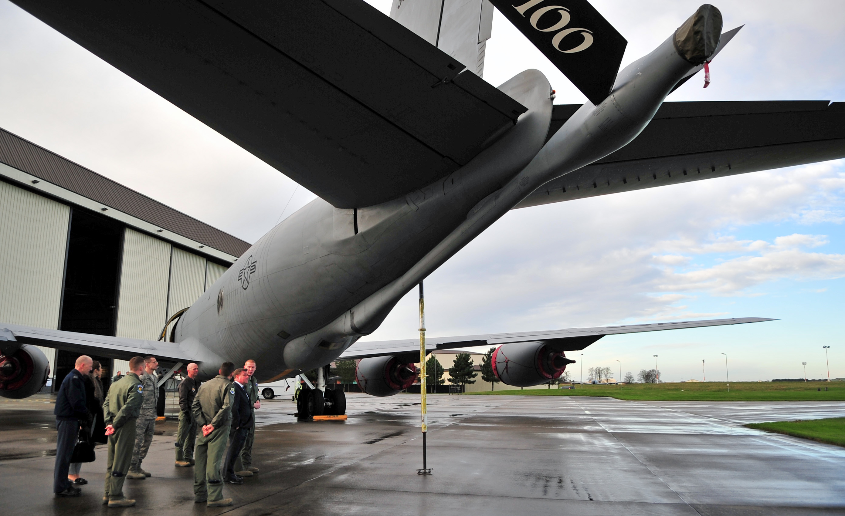 Minister of State for the Armed Forces visits RAF Mildenhall > Royal ...