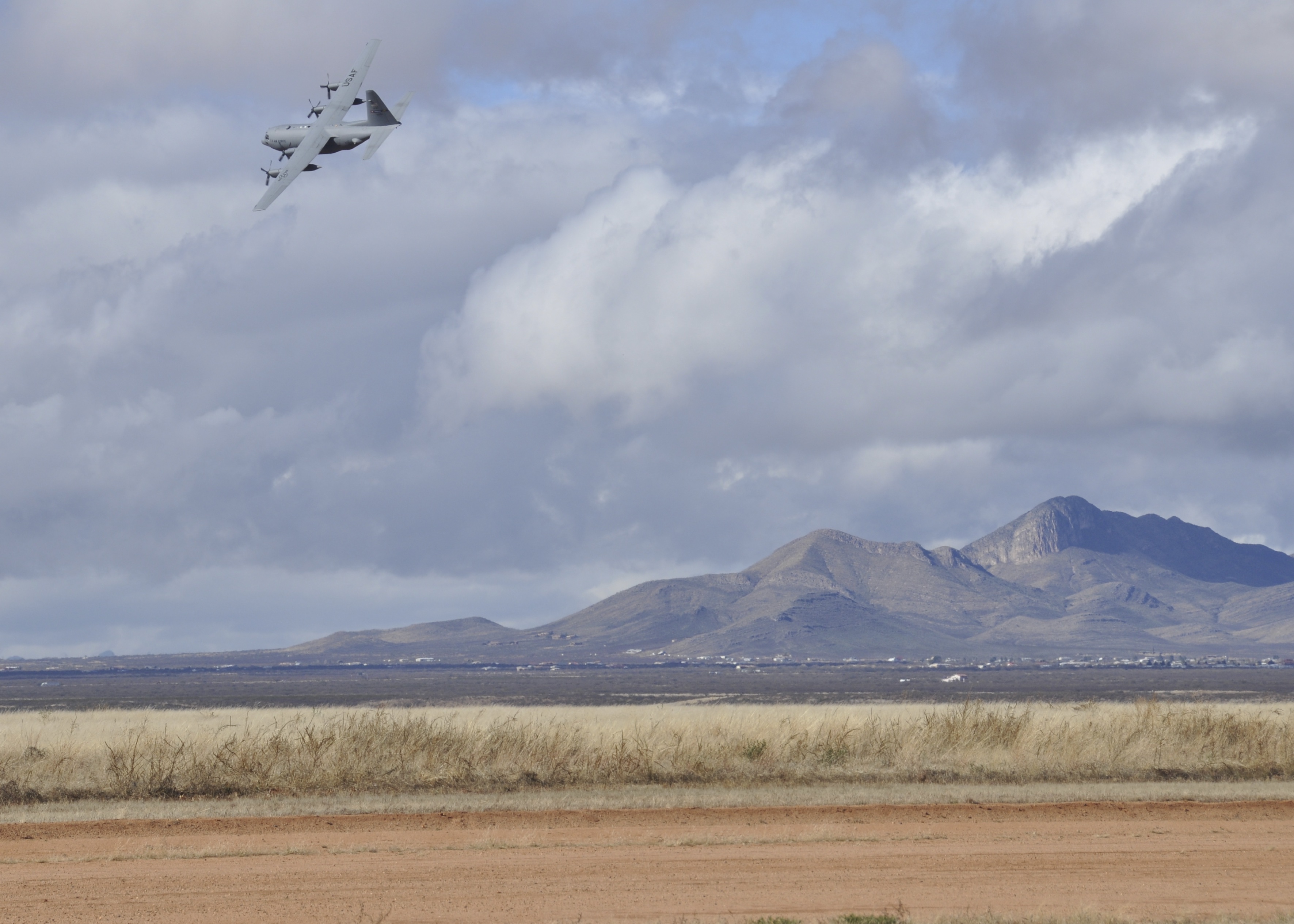 Desert University gives Airmen realistic deployment training > Dobbins ...