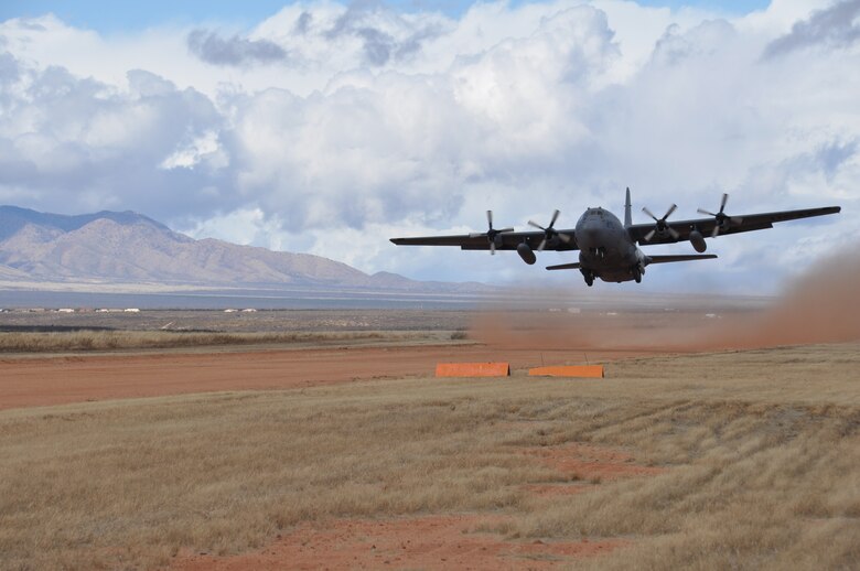 Desert University gives Airmen realistic deployment training > Dobbins ...