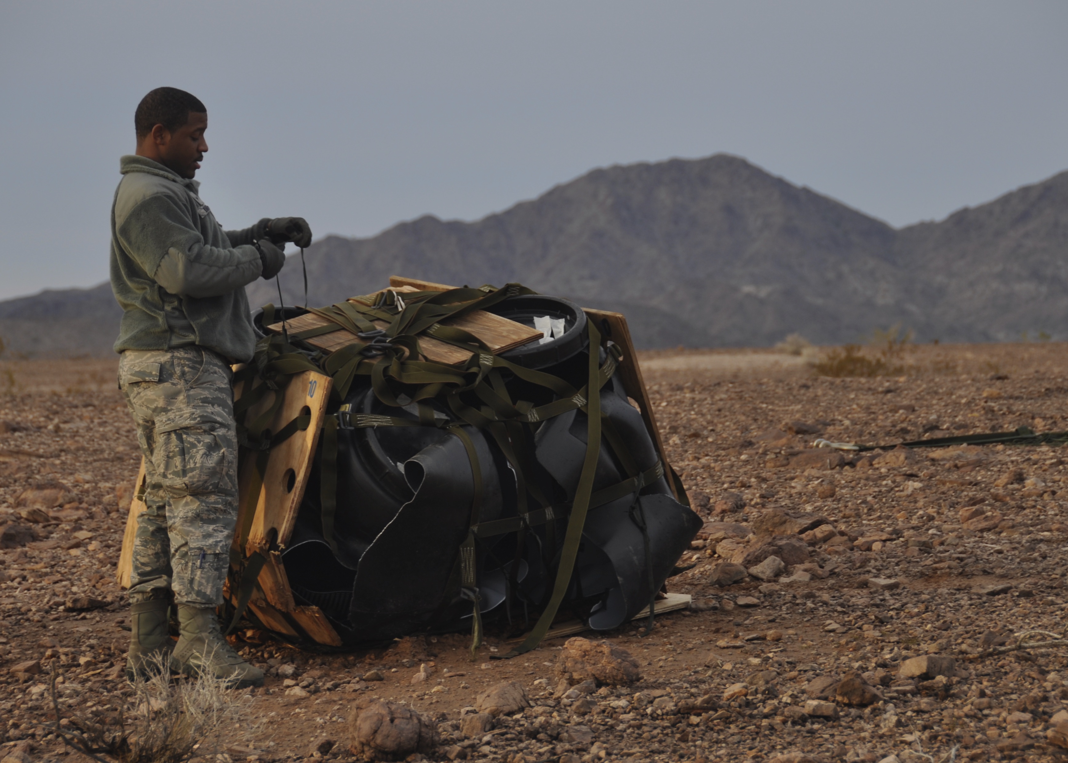 Desert University gives Airmen realstic deployment training > Air Force ...