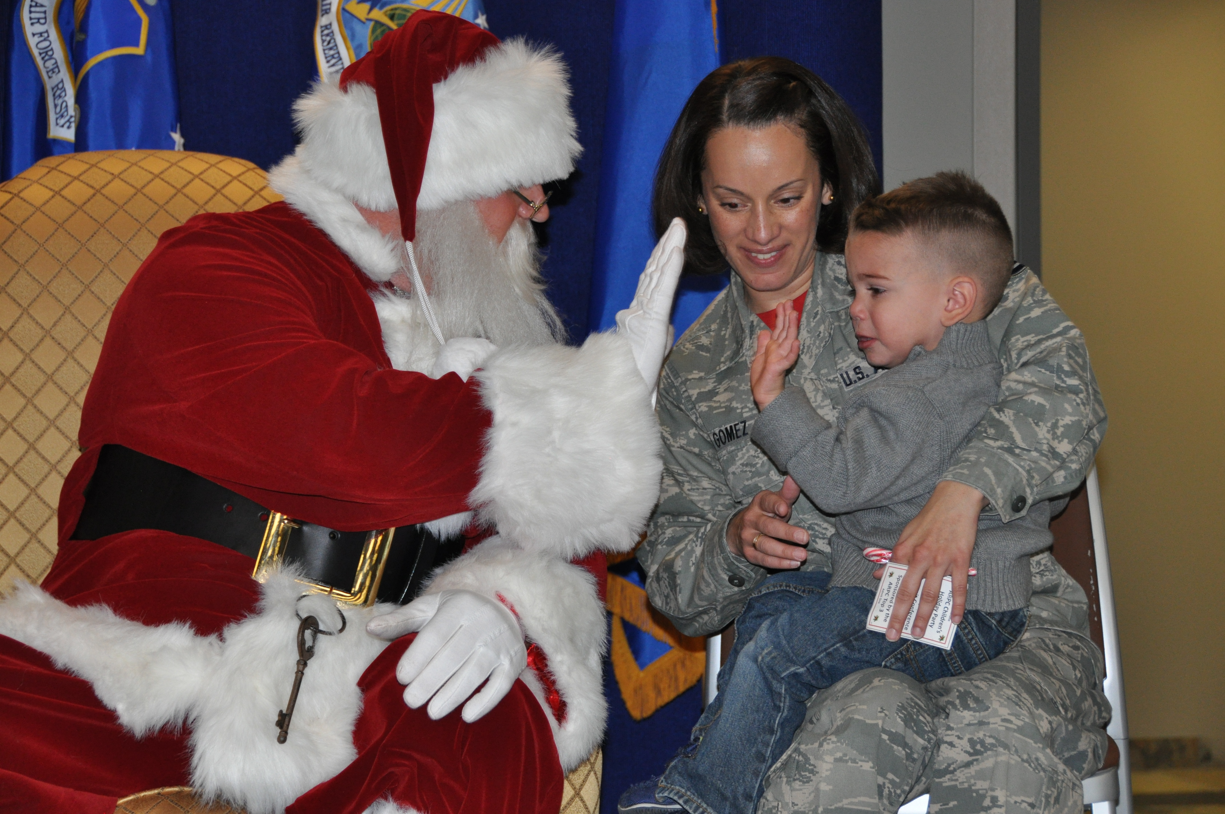 Santa visits ARPC: Part I > Air Reserve Personnel Center > Article Display