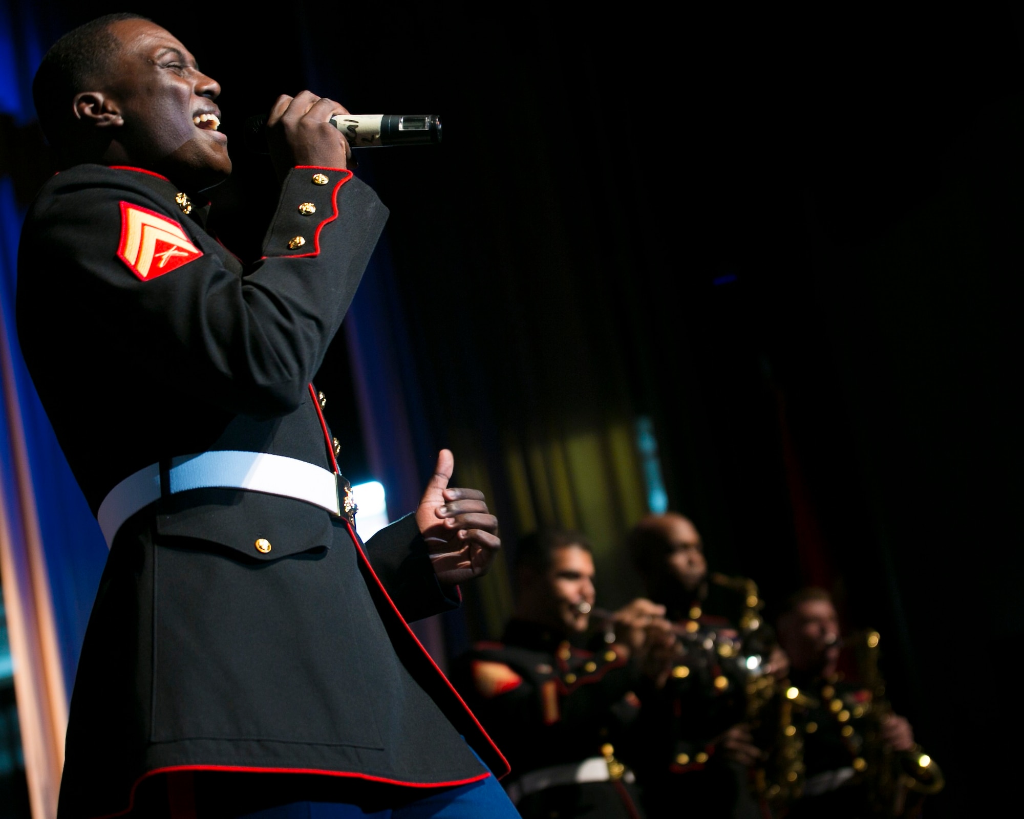 III MEF band rocks annual Christmas concert > Air Force Special ...