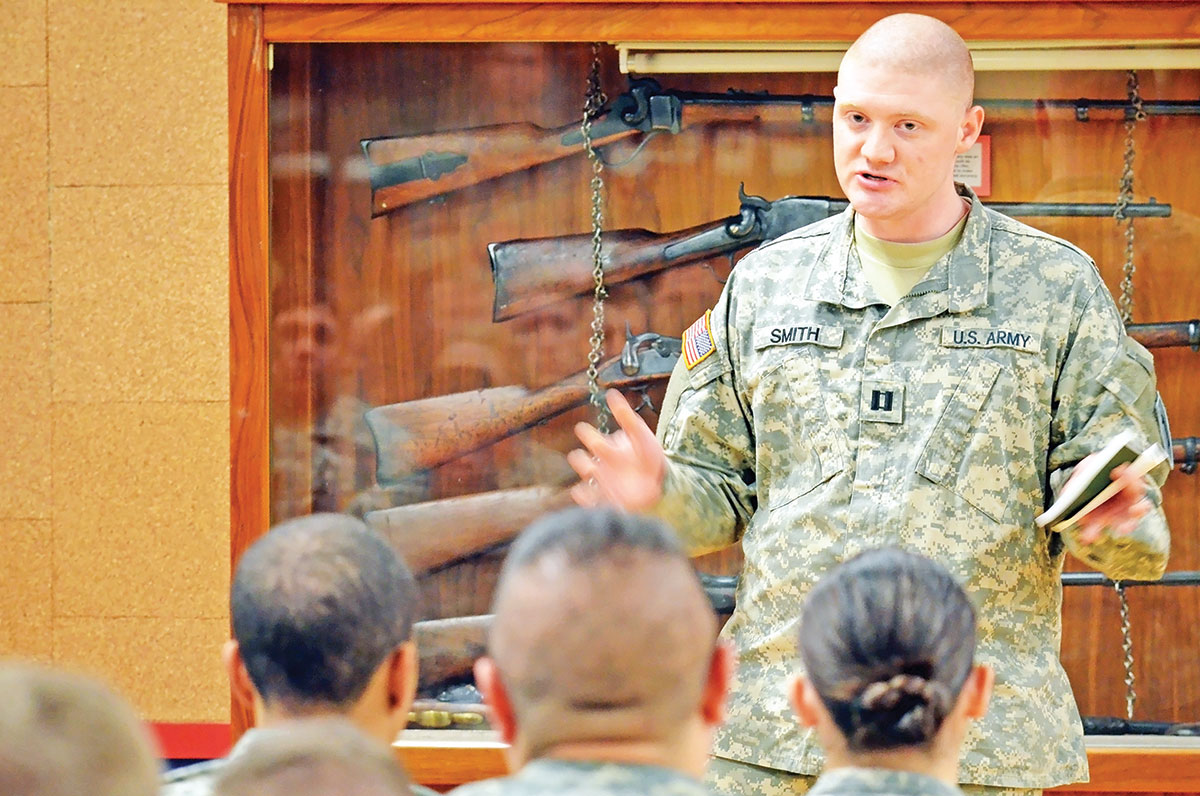 ‘Big Red One’ officers support Jayhawk ROTC branch orientation lab ...