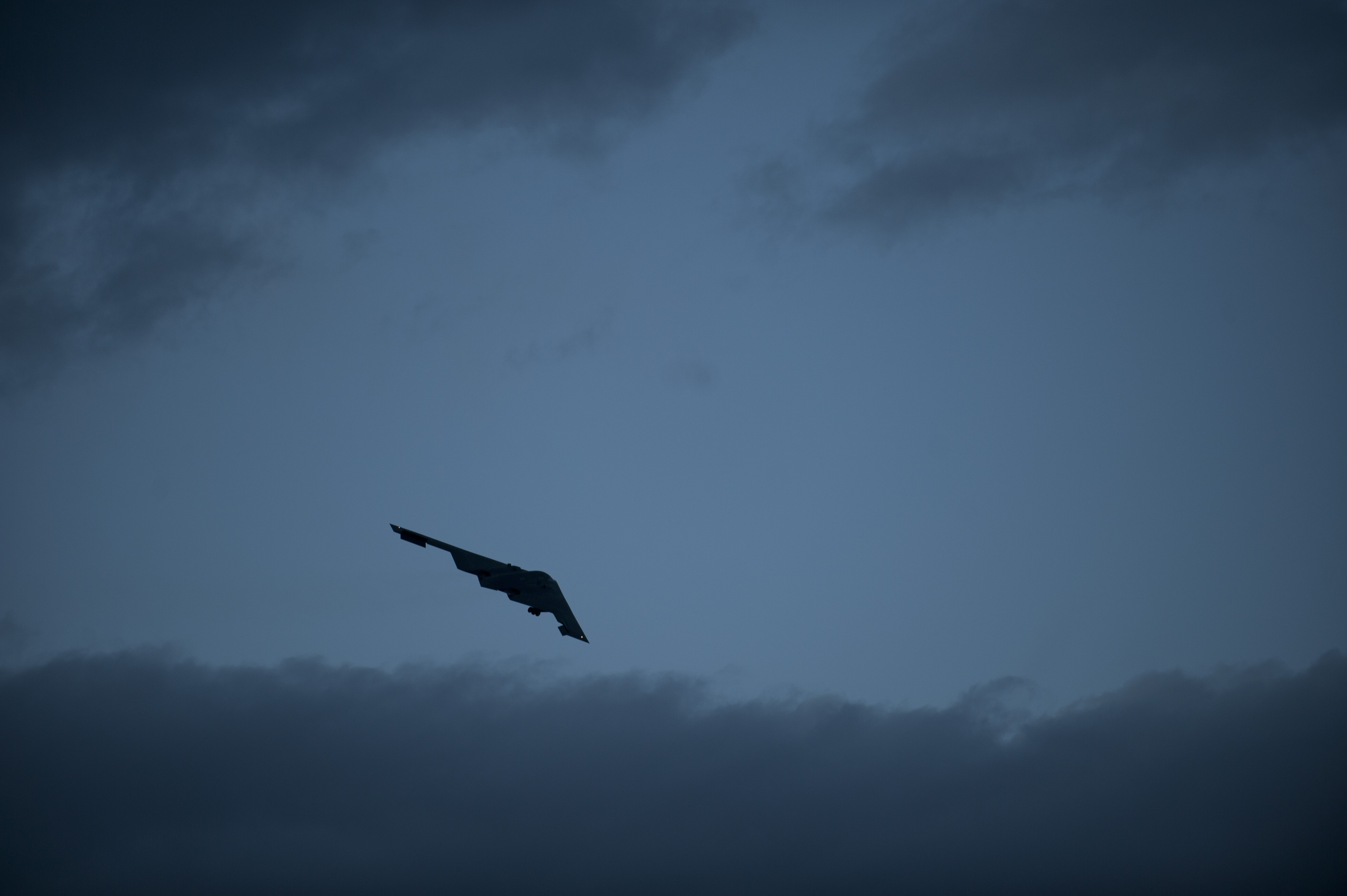 B-2 Spirit conquers night ops > Air Force Global Strike Command AFSTRAT ...