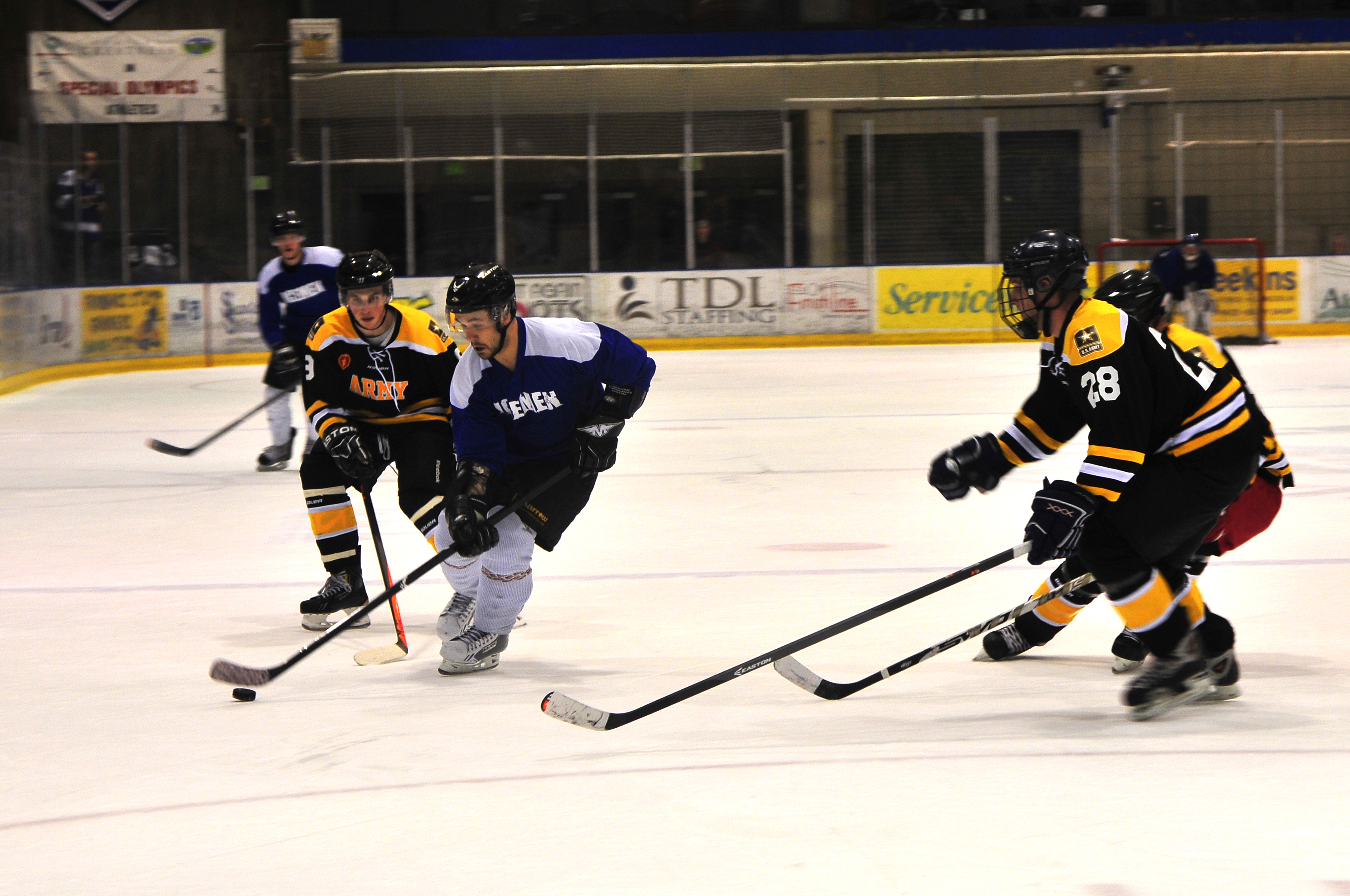 Eielson Icemen sweep Fort Wainwright Grizzlies 3-0 > Eielson Air Force ...