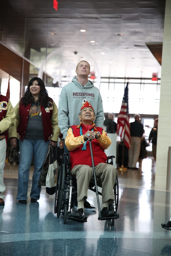 Navajo code talkers visit the National Museum of the Marine Corps