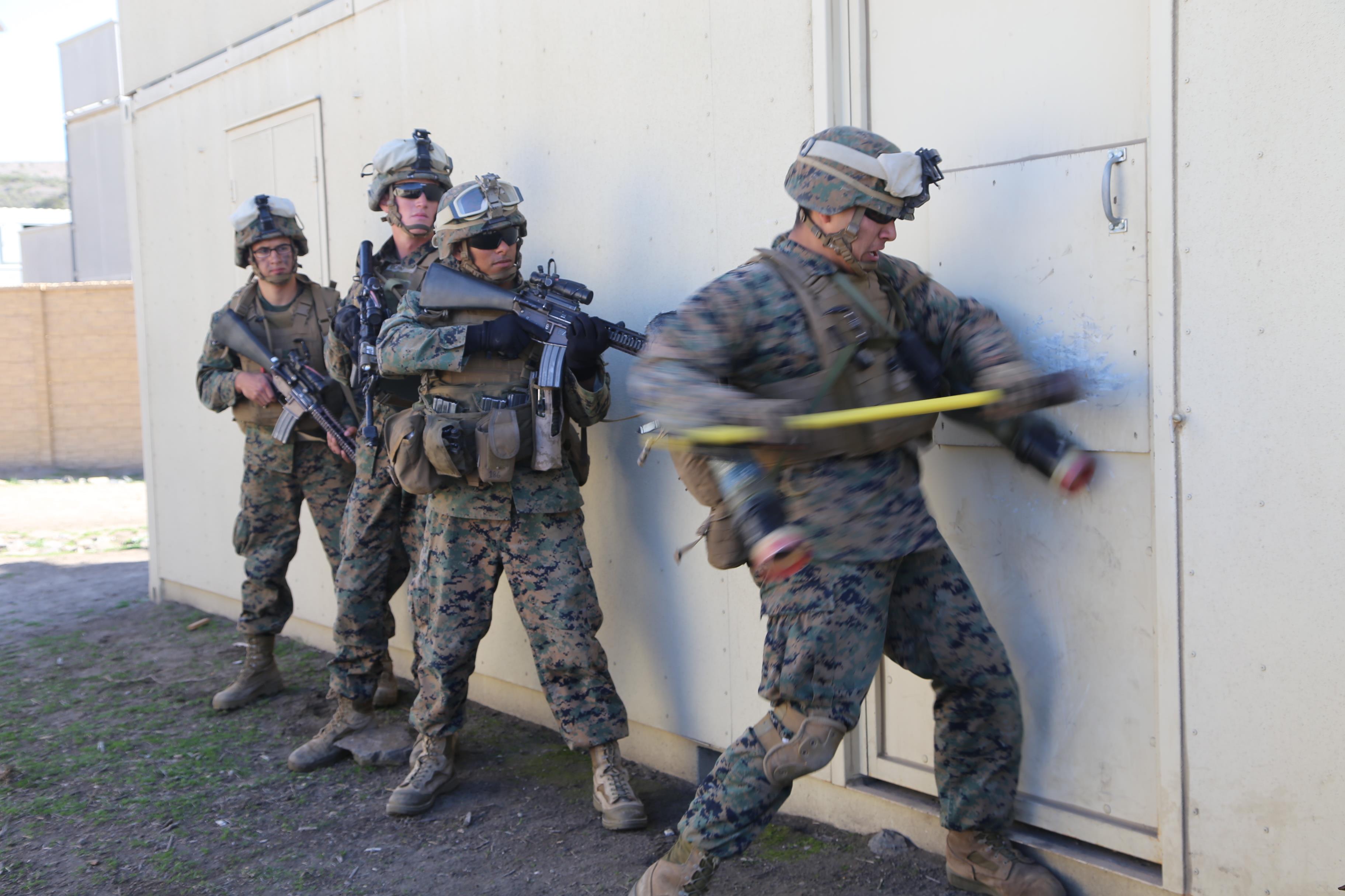 11th MEU Marines conduct raid