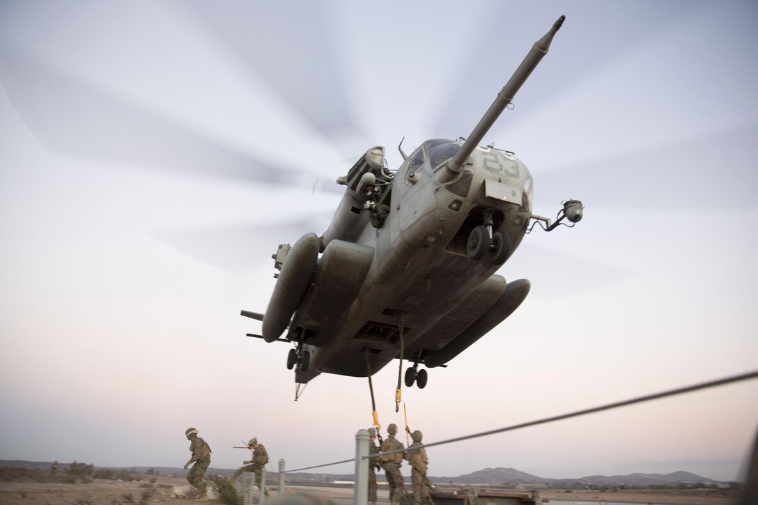 VMM-163 performs heavy lifting with CLB-11