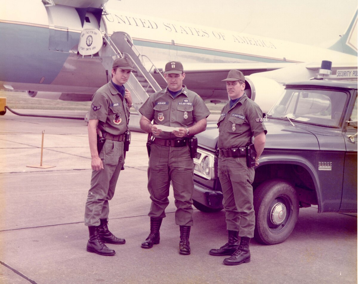 Flying Razorback Flashback: Securing Air Force One > 188th Wing ...