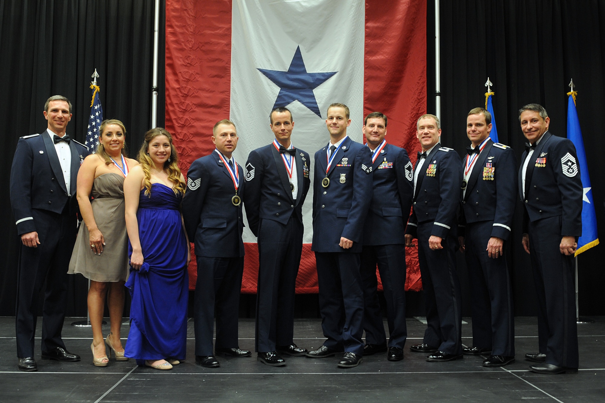 Banquet recognizes wing's best reservists > 419th Fighter Wing ...