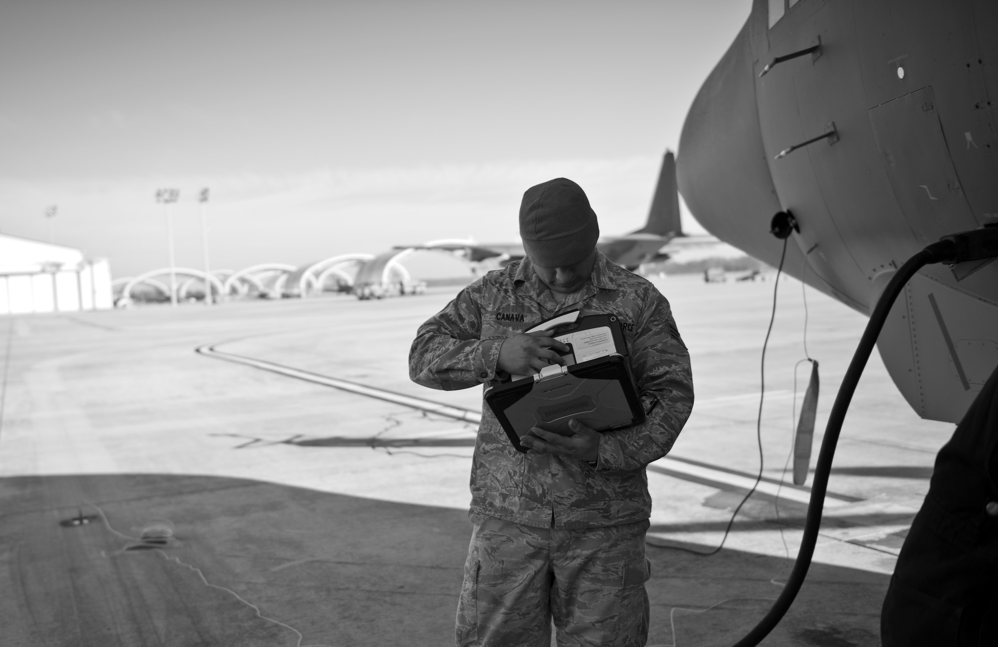 Crew chiefs get aircraft in air > Hurlburt Field > Article Display