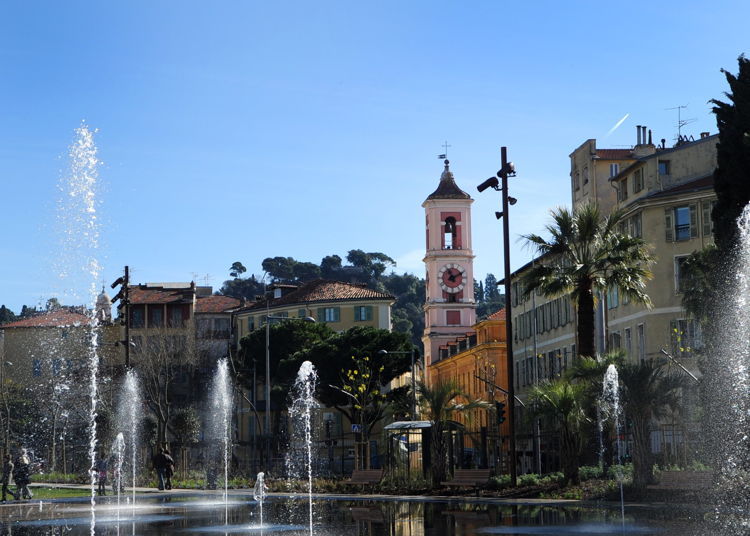 Nice: The colorful seaport city > Aviano Air Base > News Display