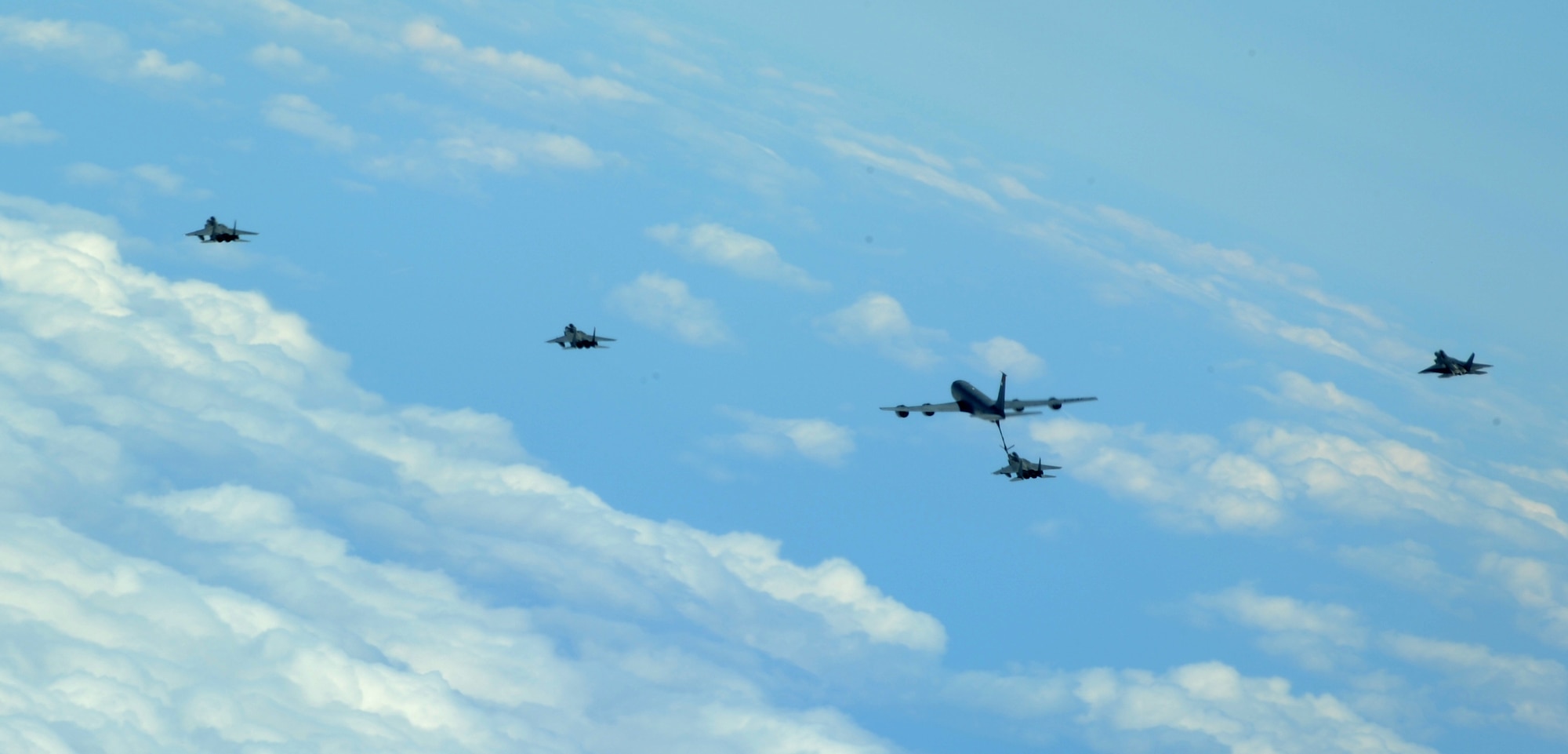 'Young Tigers' fuel fighters > Kadena Air Base > News