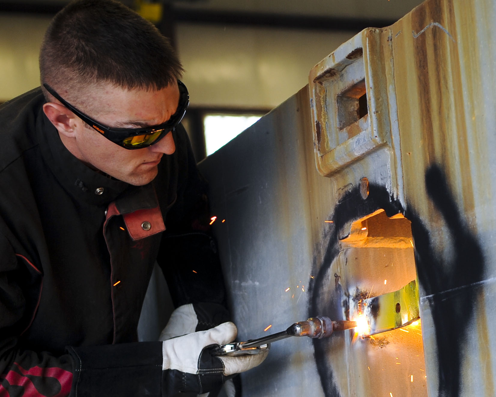 Welding wisely: Eustis Soldiers save money > Joint Base Langley-Eustis ...