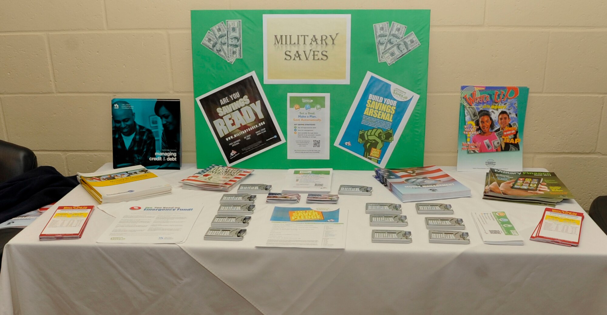 Military saves week helps save Airmen money > Barksdale Air Force Base ...