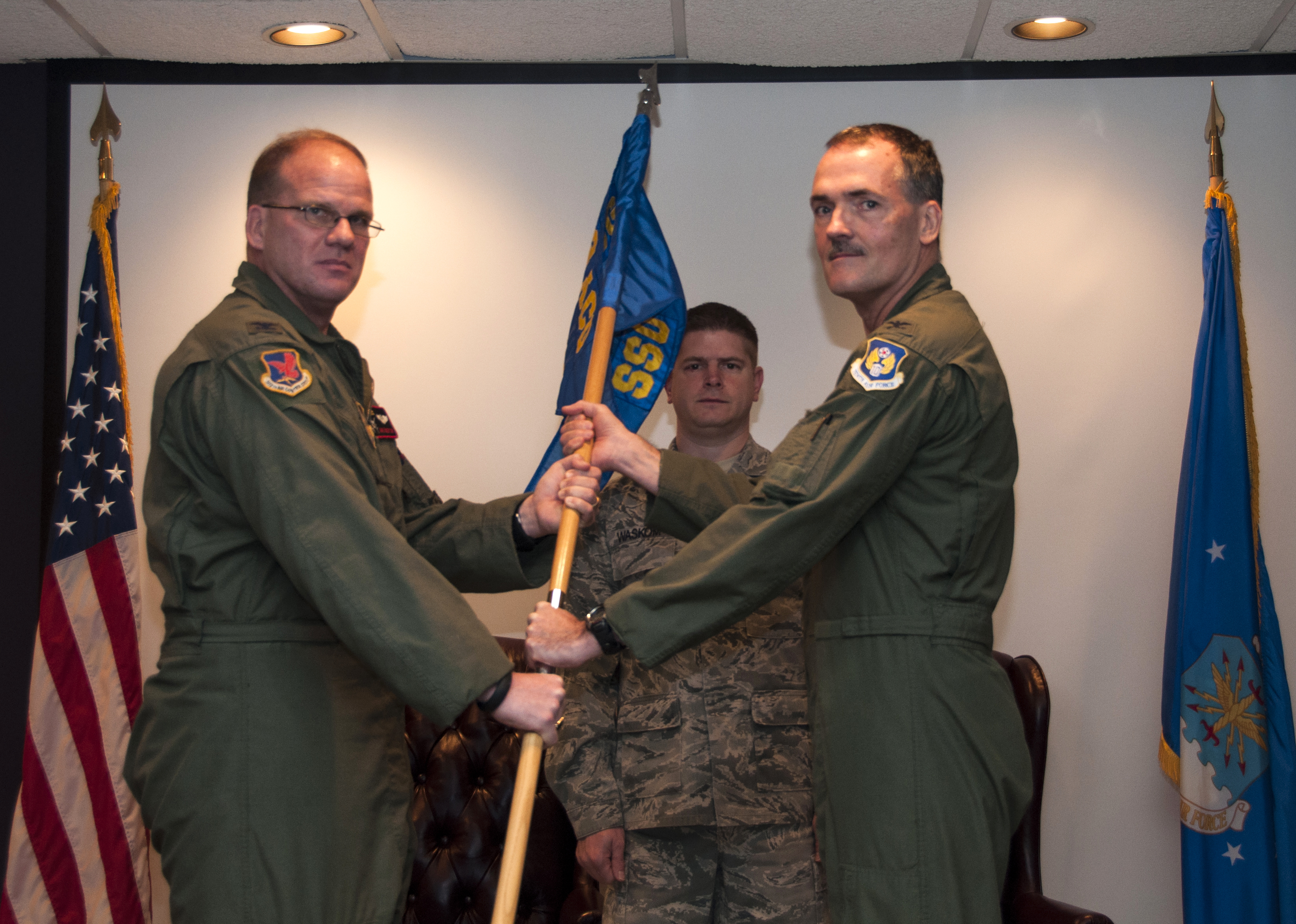 513th Air Control Group welcomes new commander > 507th Air Refueling ...