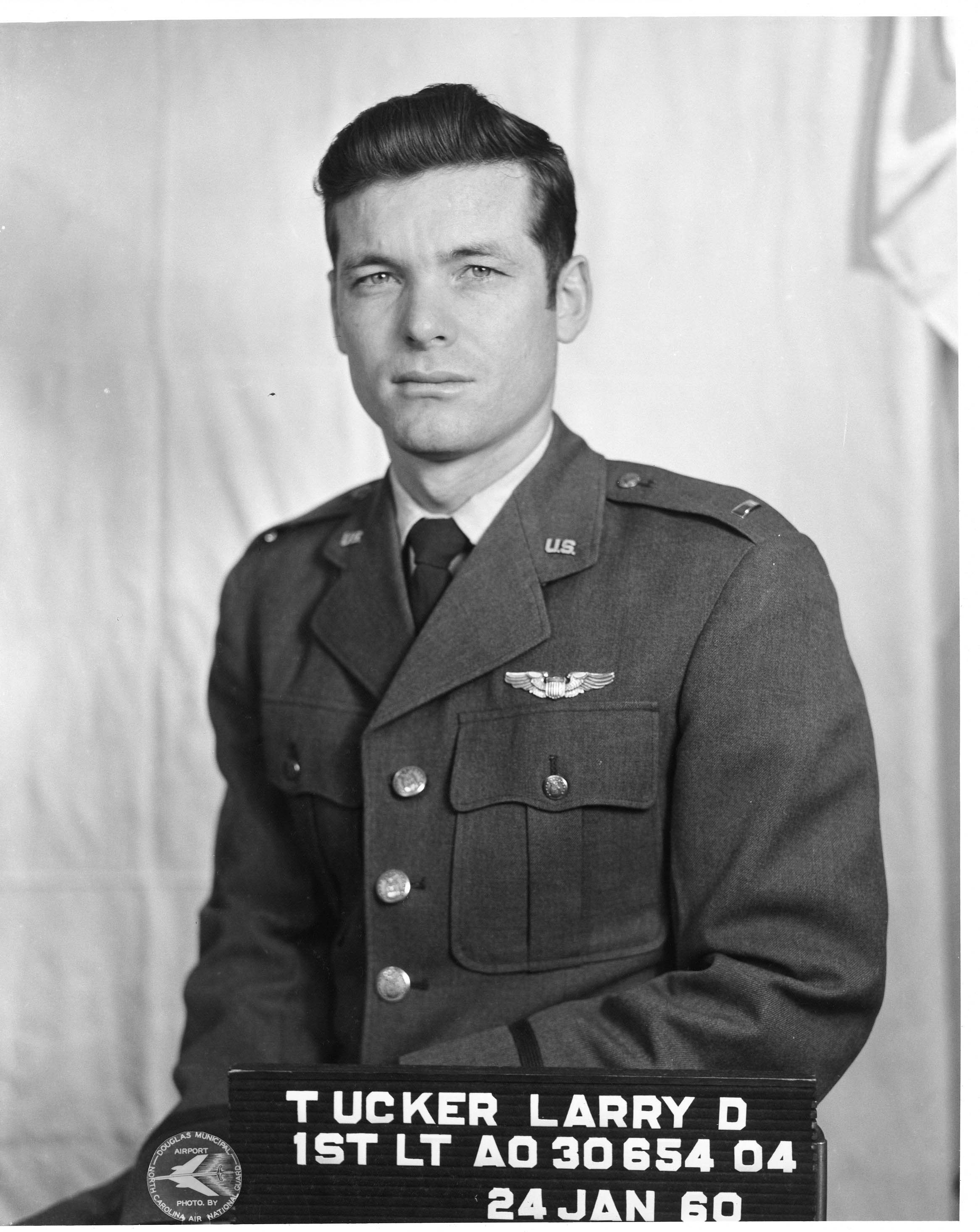 1st Lt Larry D. Tucker Official Photo