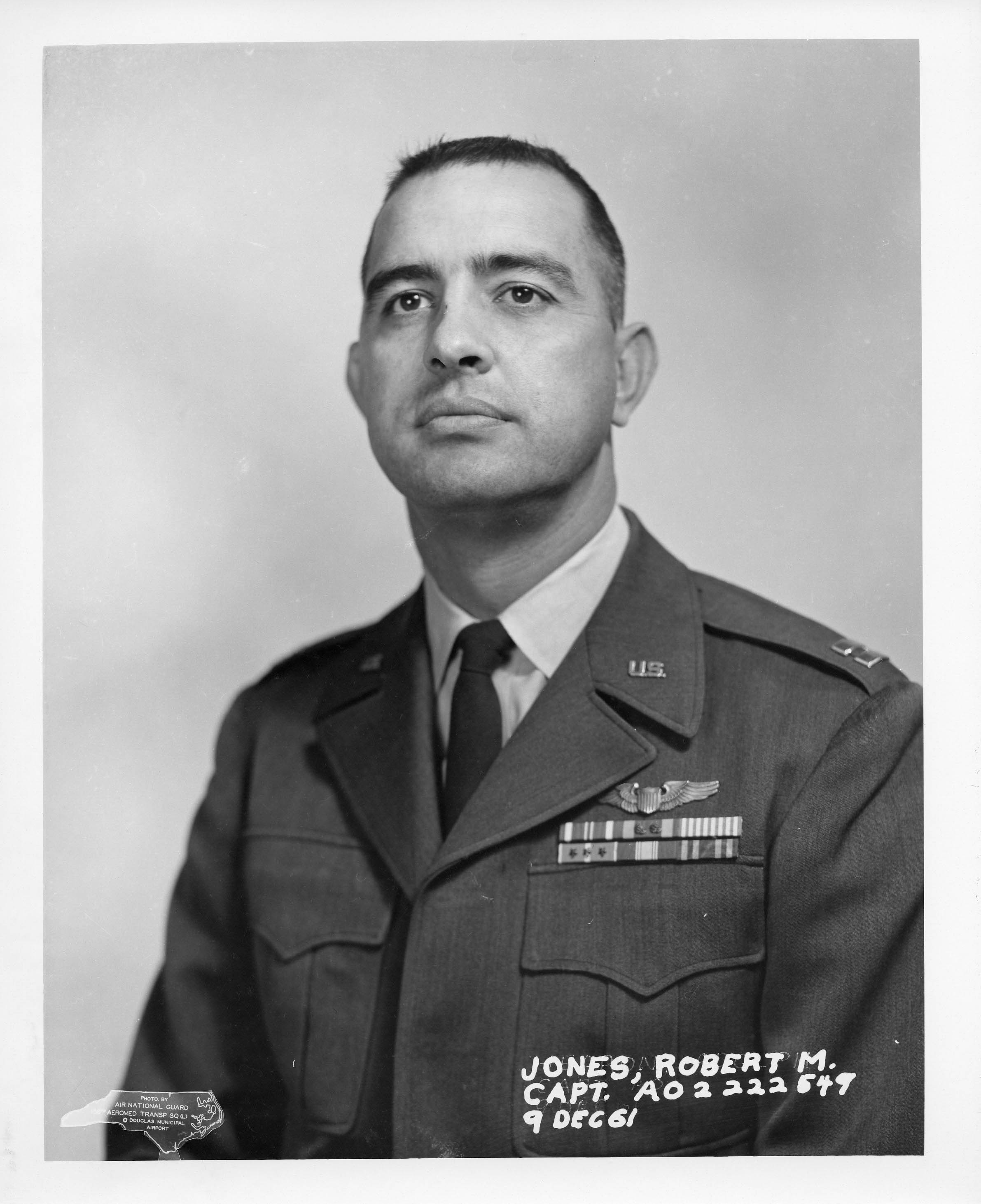 Capt Robert M. Jones Official Photo