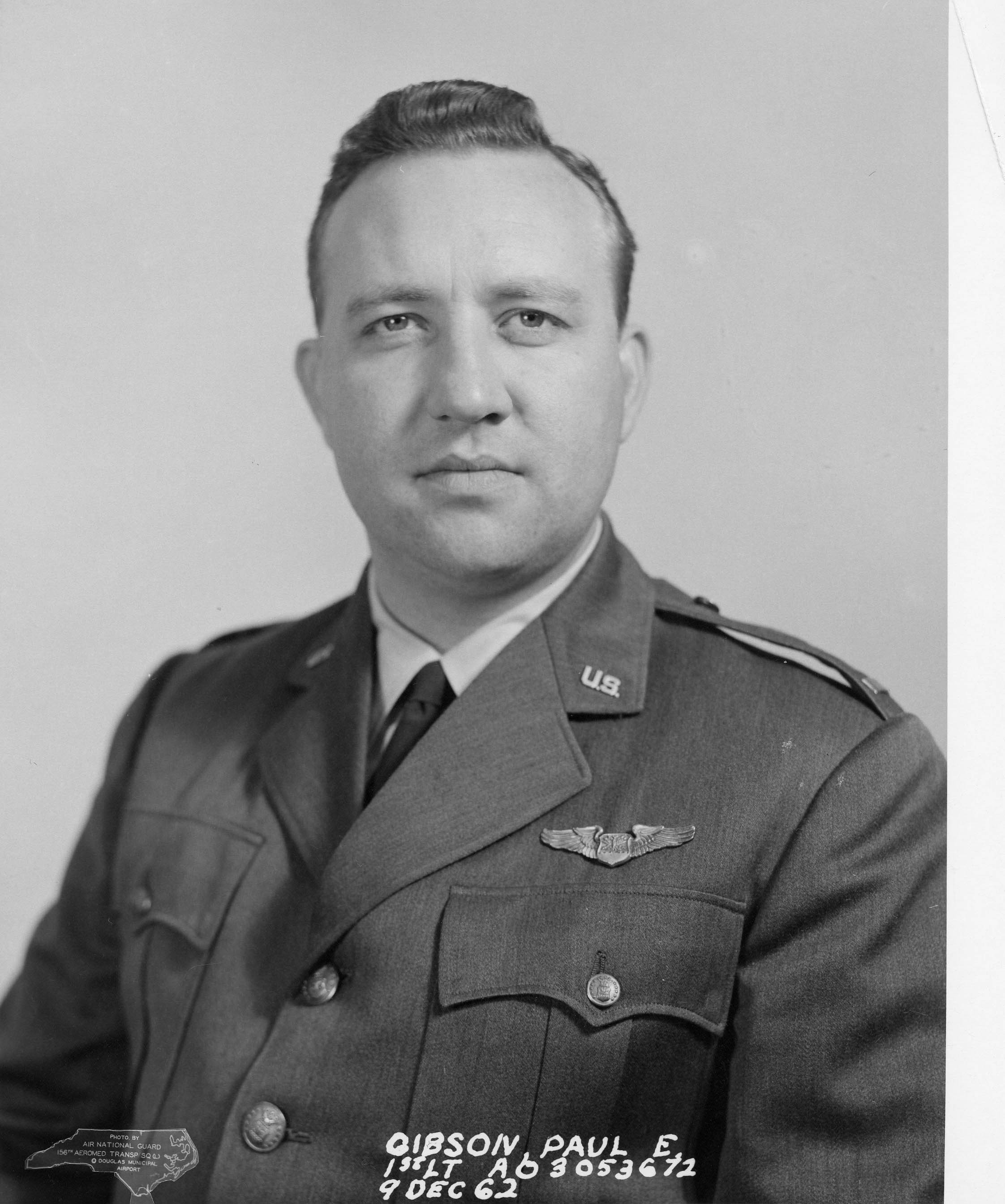 1st Lt Paul E. Gibson Official Photo