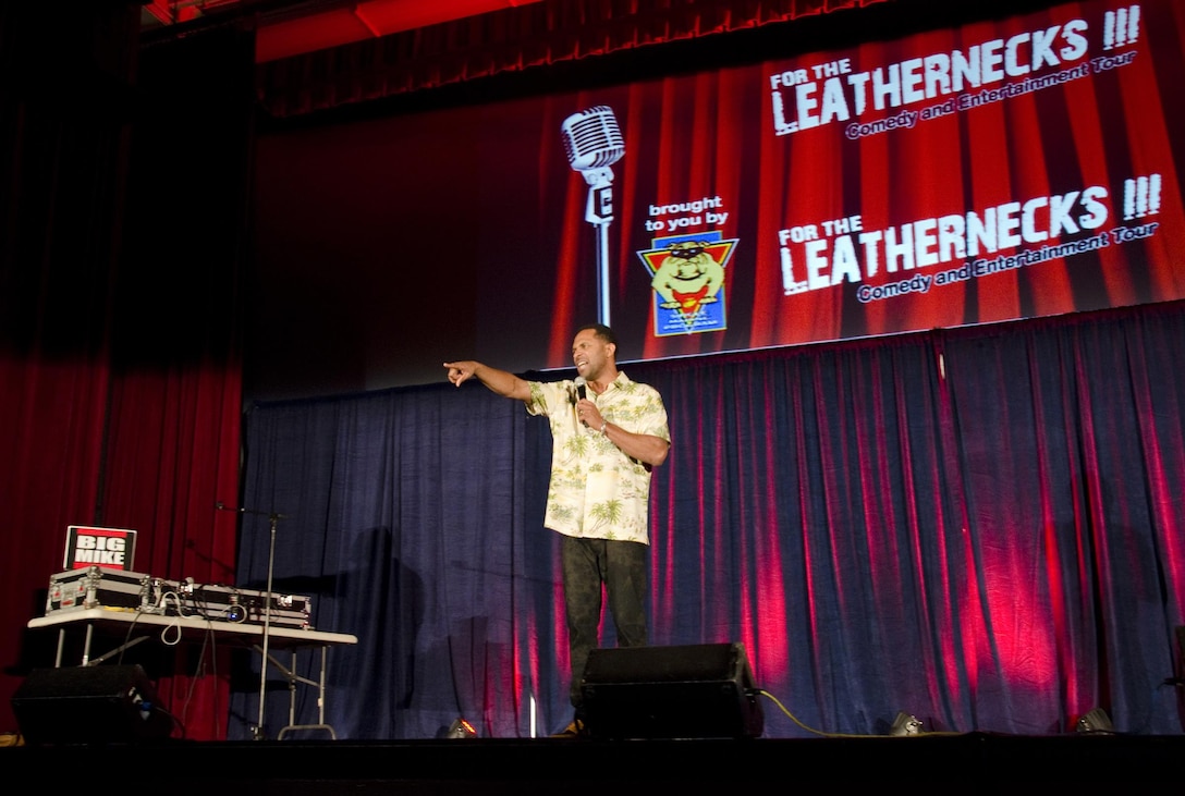 'For the Leathernecks' tour brings laughter, smiles to service members