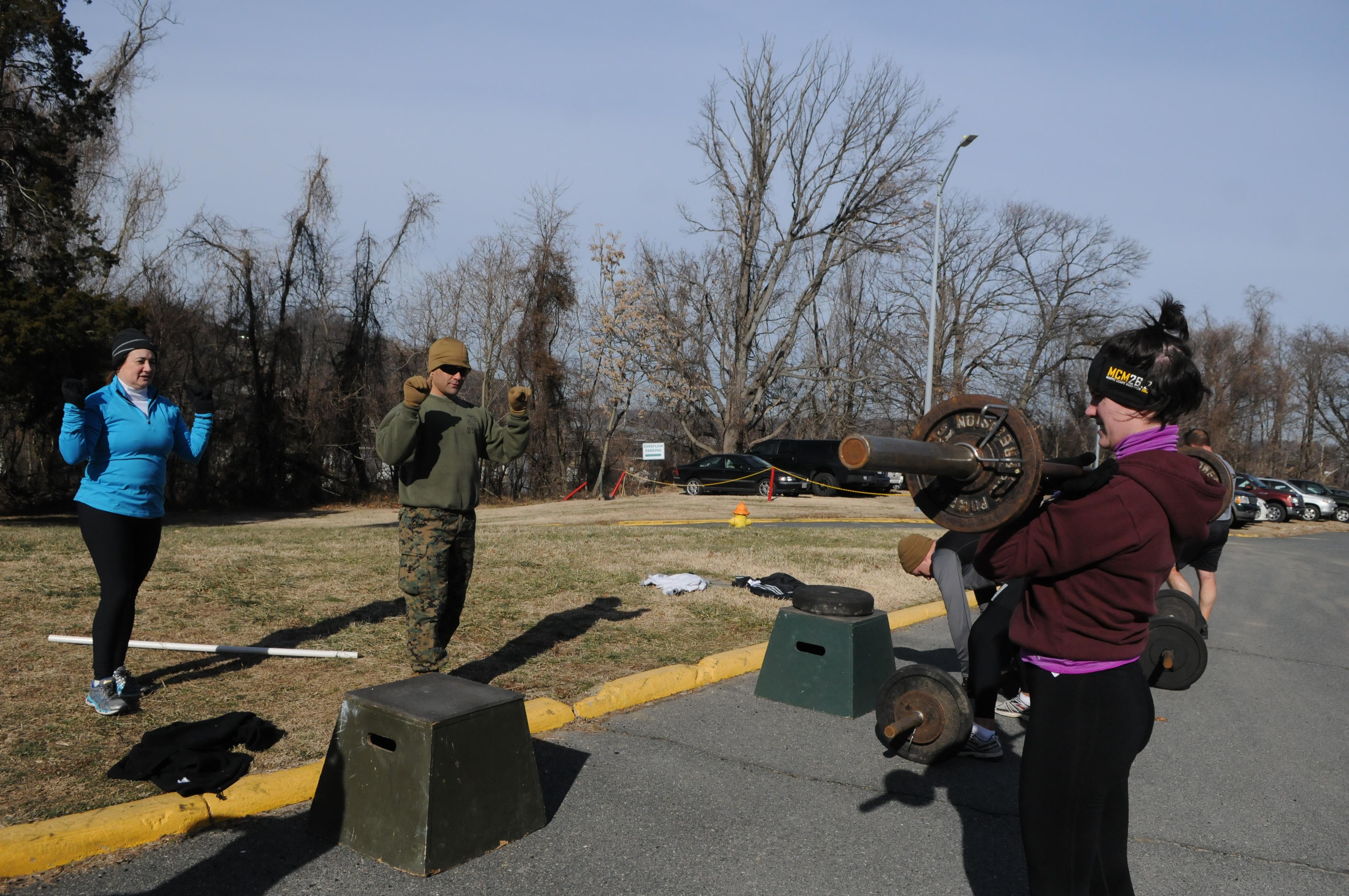 Volunteer coaches make CrossFit available to all at Quantico > Marine ...