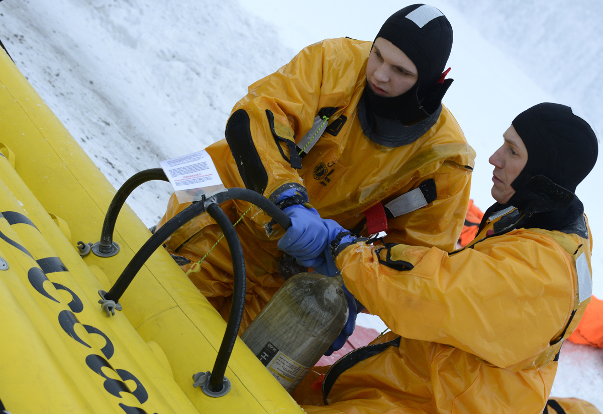 JBER 673d CES firefighters conduct annual ice water rescue training ...