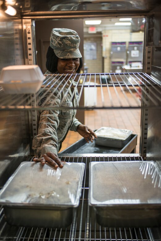 DFAC Airmen prepare chow > Moody Air Force Base > Article Display