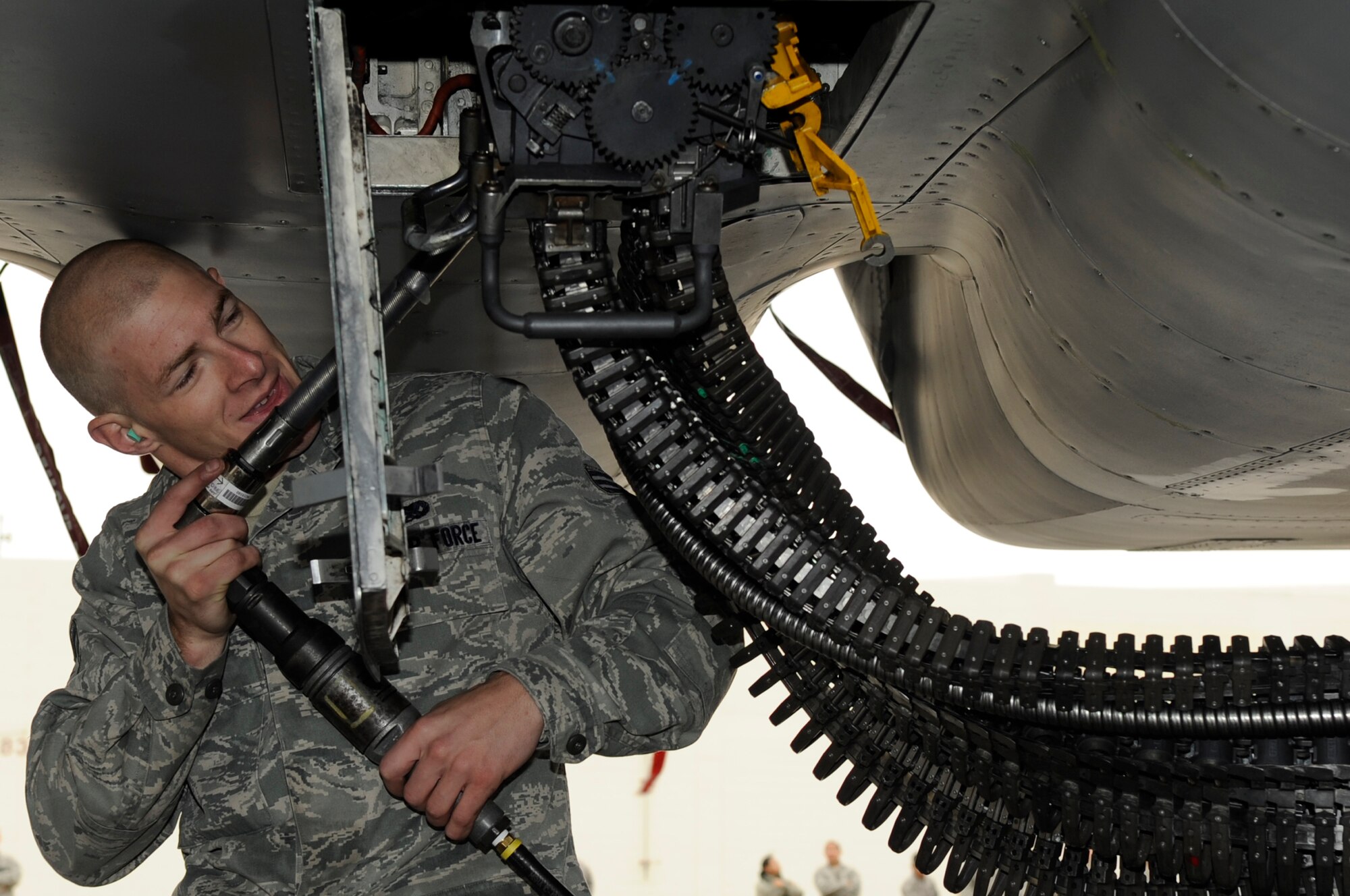 AMUs compete for Weapons Load Crew of the Year > Kadena Air Base > News