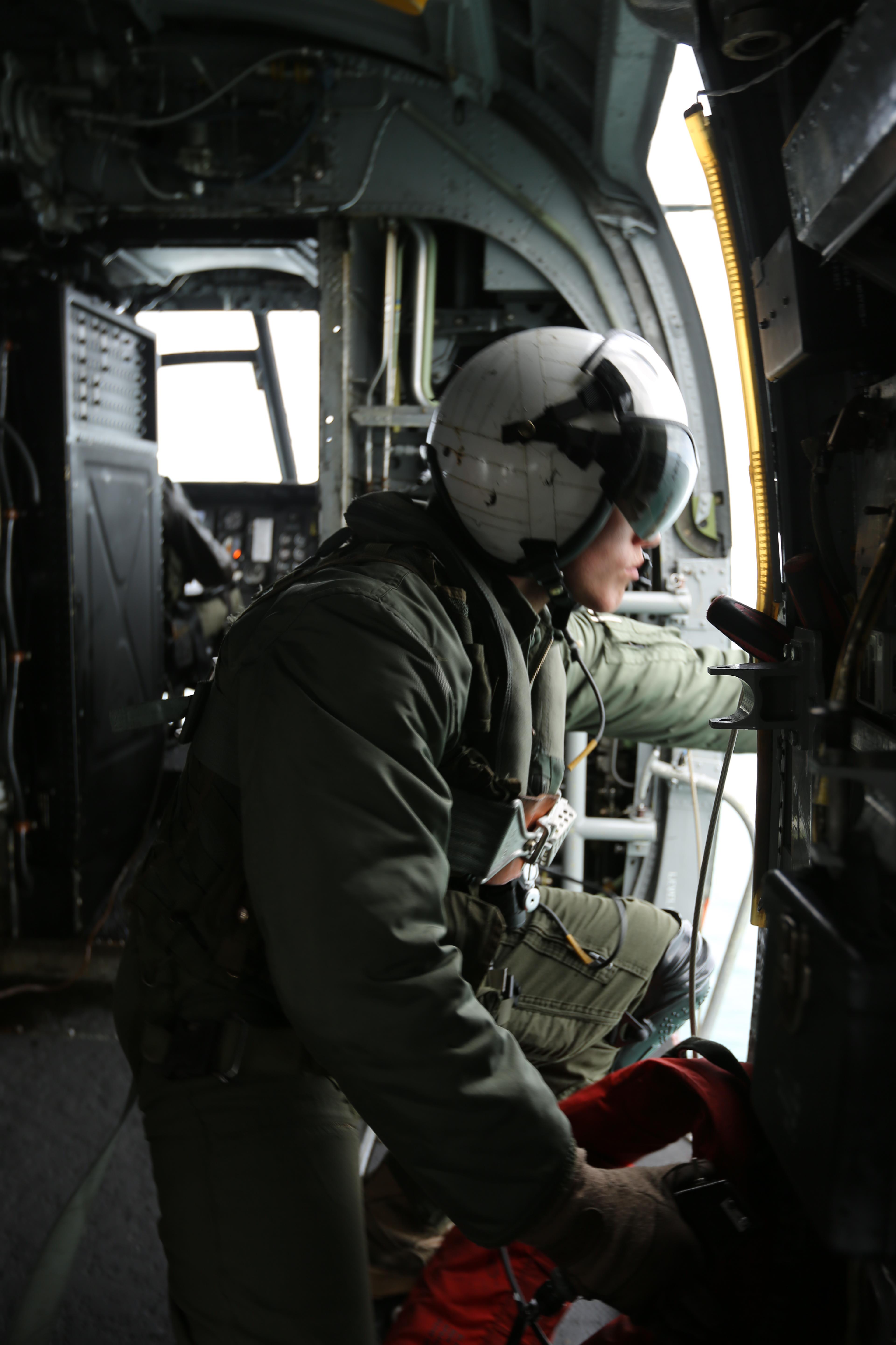 VMR-1 search, rescue swimmers conduct training > Marine Corps Air ...