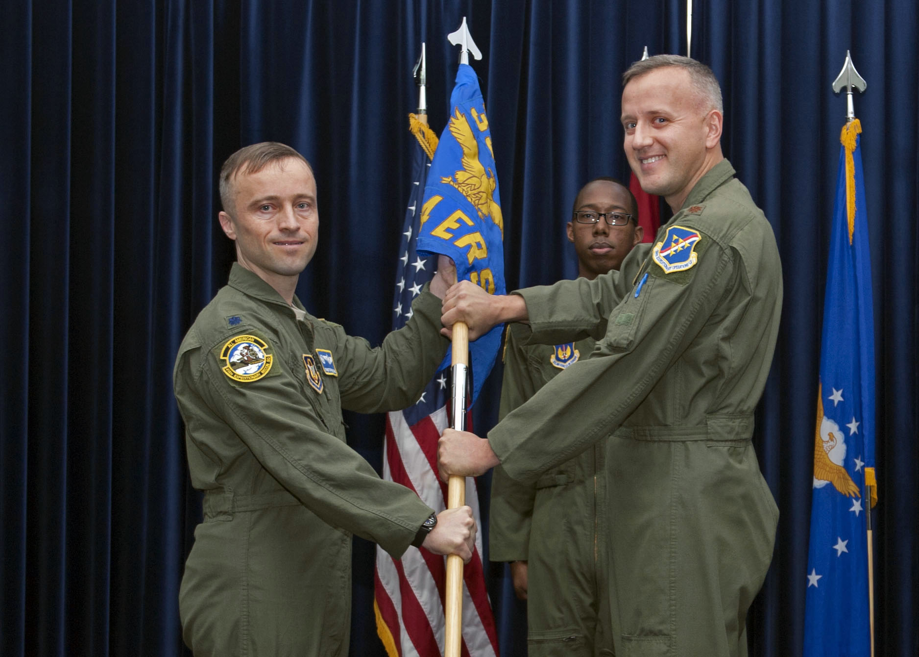 414th ERS changes command