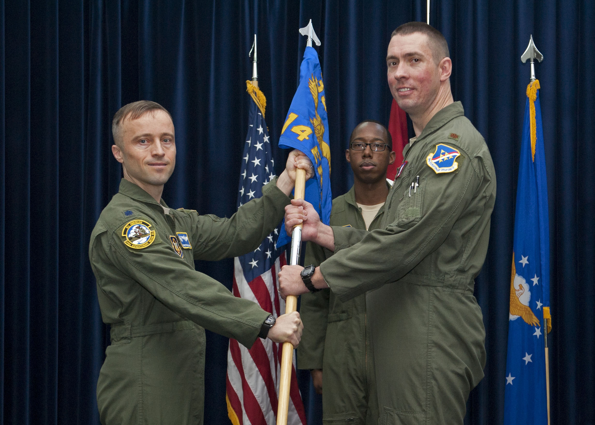 414th ERS changes command