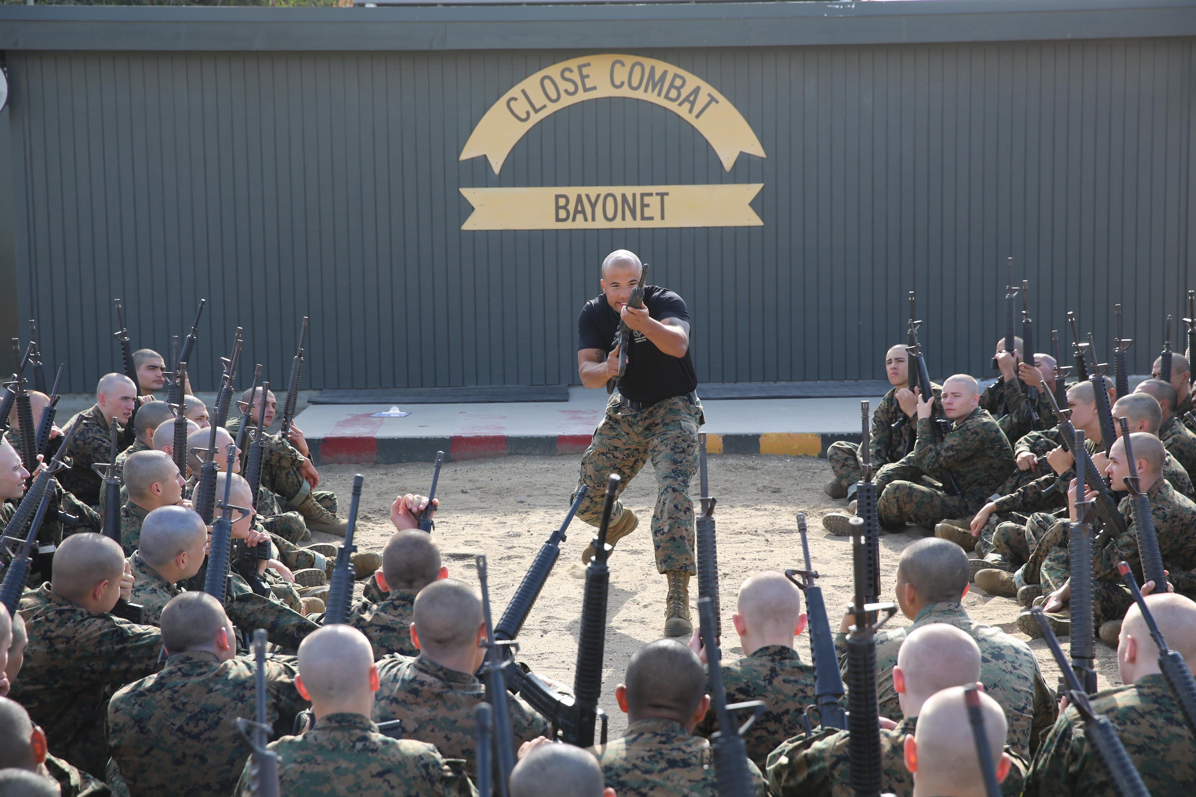 Recruits utilize MCMAP in Bayonet Assault Course > United States Marine ...