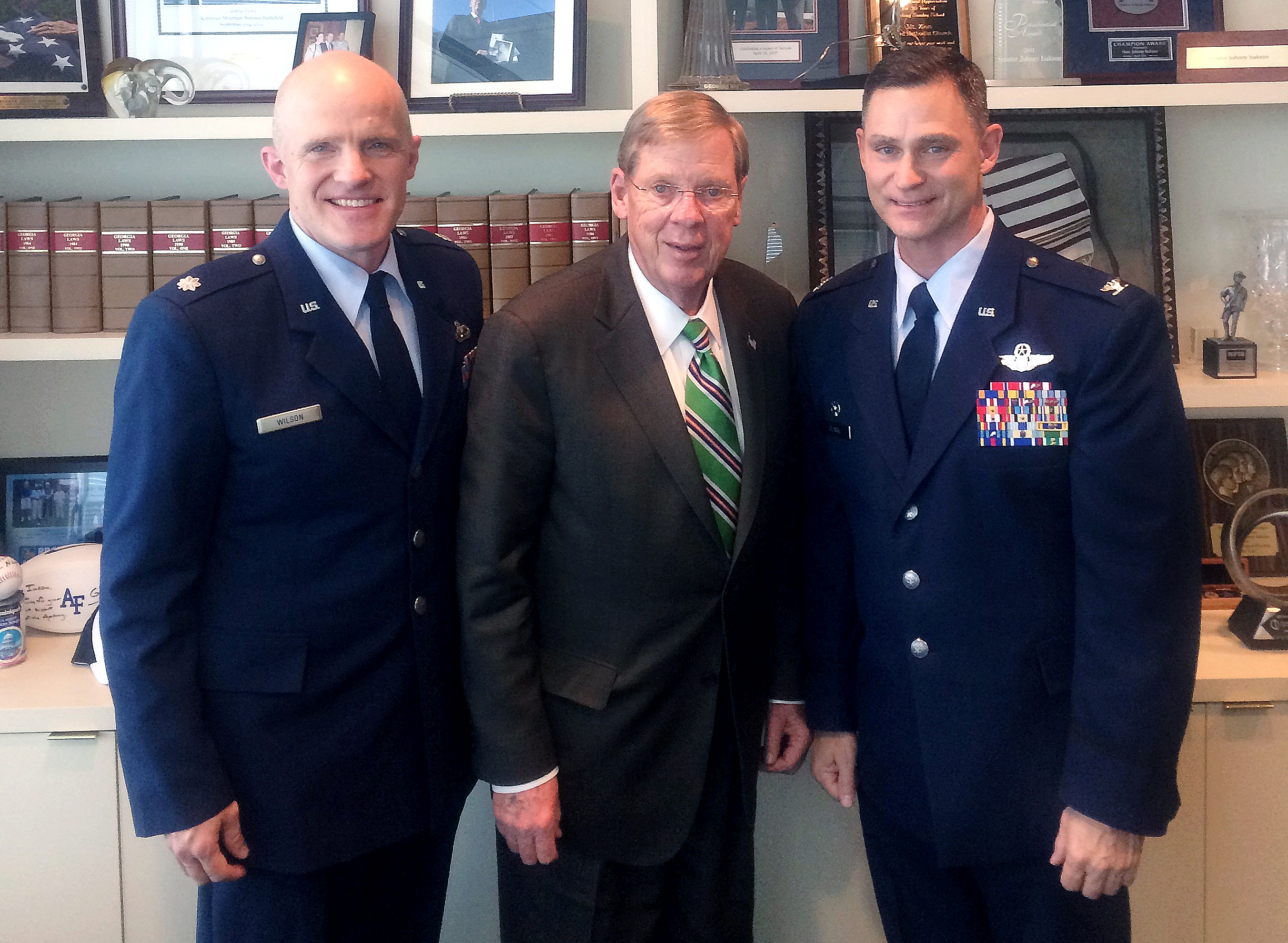 Wing CC visits Sen. Johnny Isakson